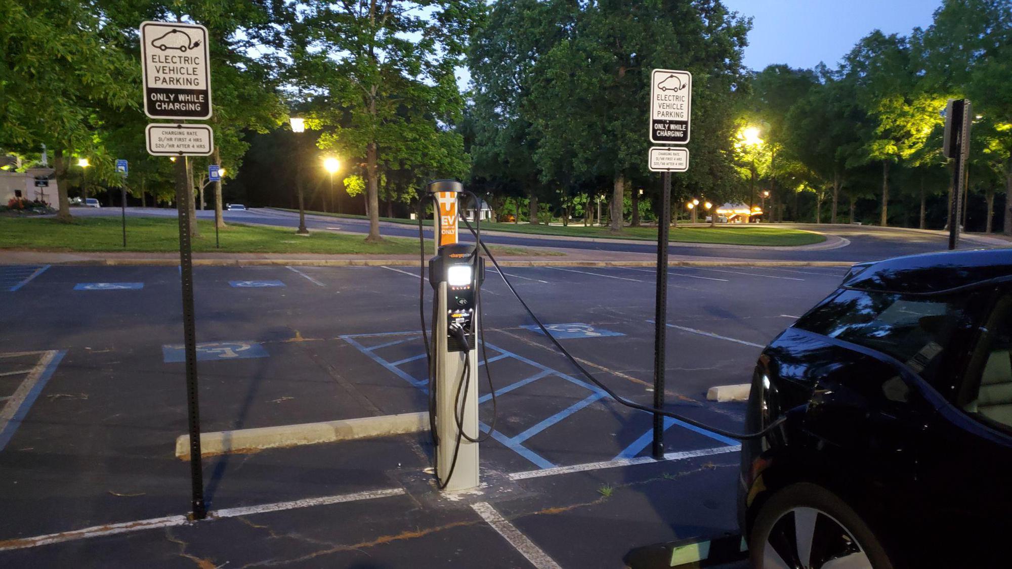 Roswell City Hall - South Lot | Roswell, GA | EV Station
