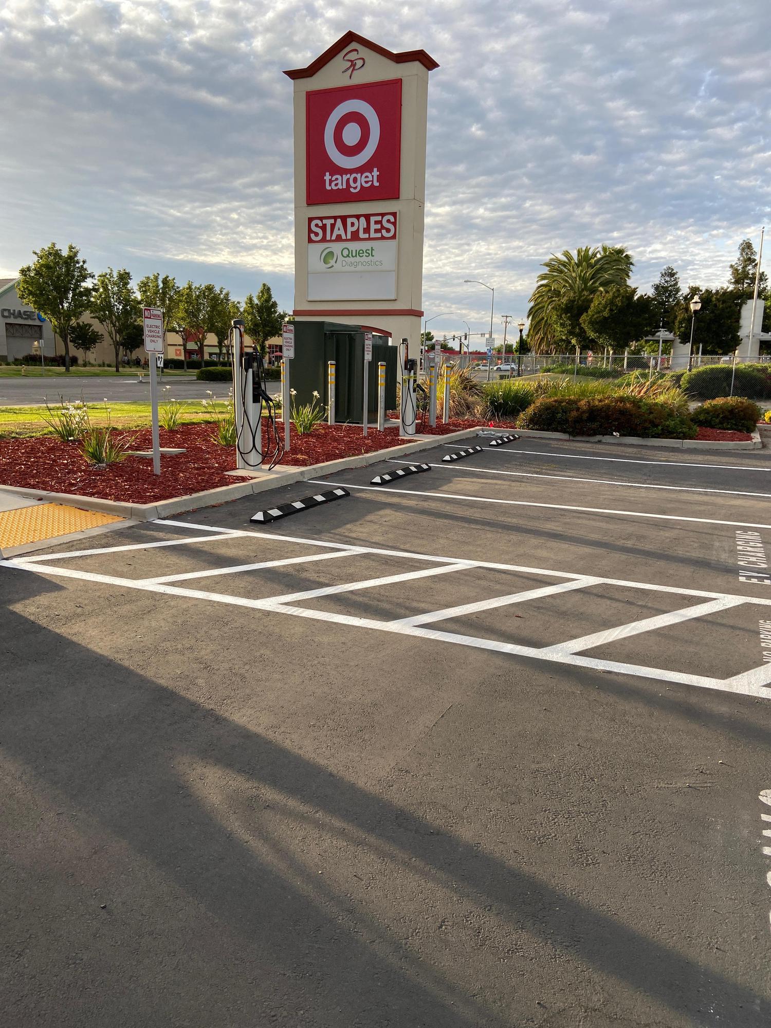 Target (1) | Manteca, CA | EV Station