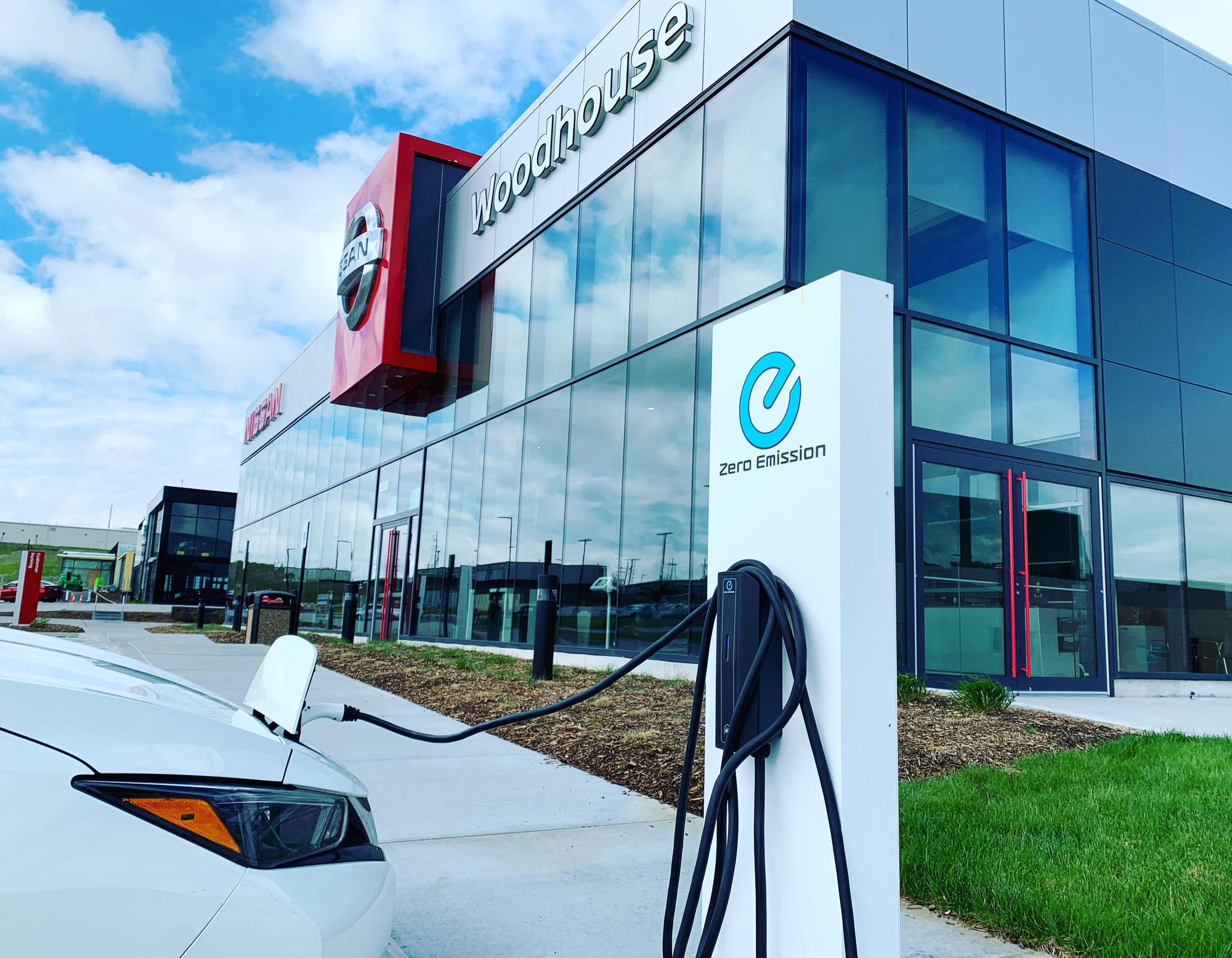 Woodhouse Nissan Of Omaha
