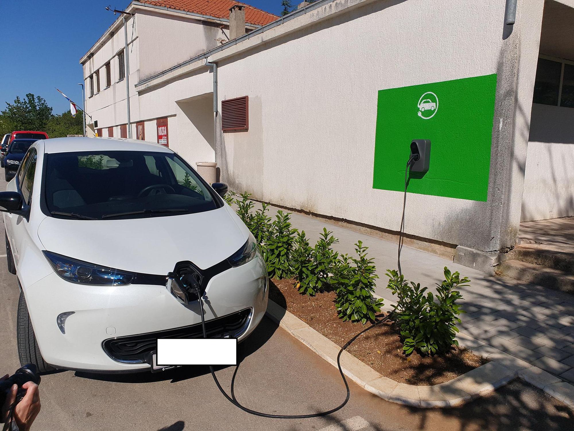 Cista Provo | Cista Provo, Splitsko-dalmatinska županija | EV Station
