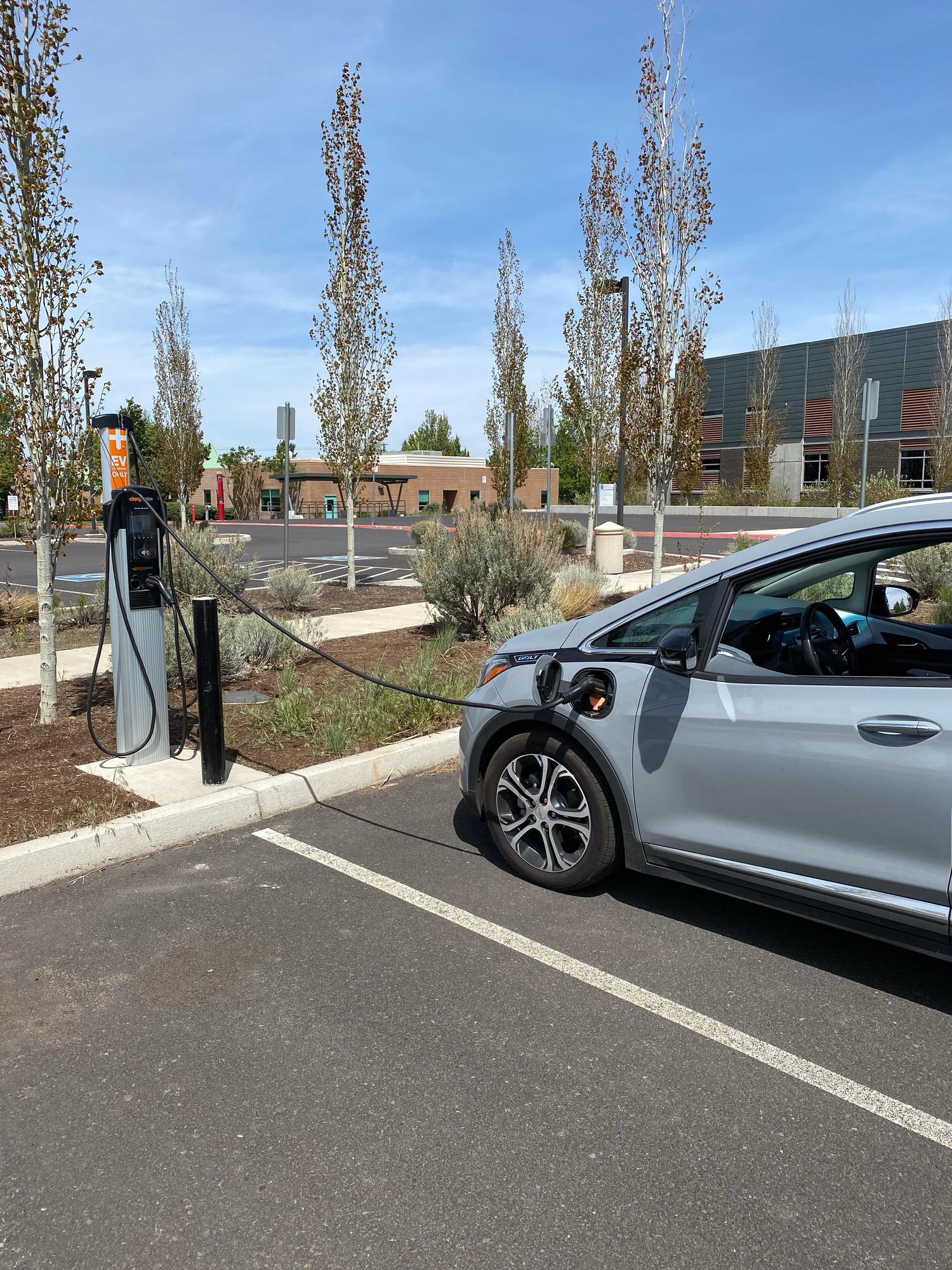 COCC Redmond Campus | Redmond, OR | EV Station