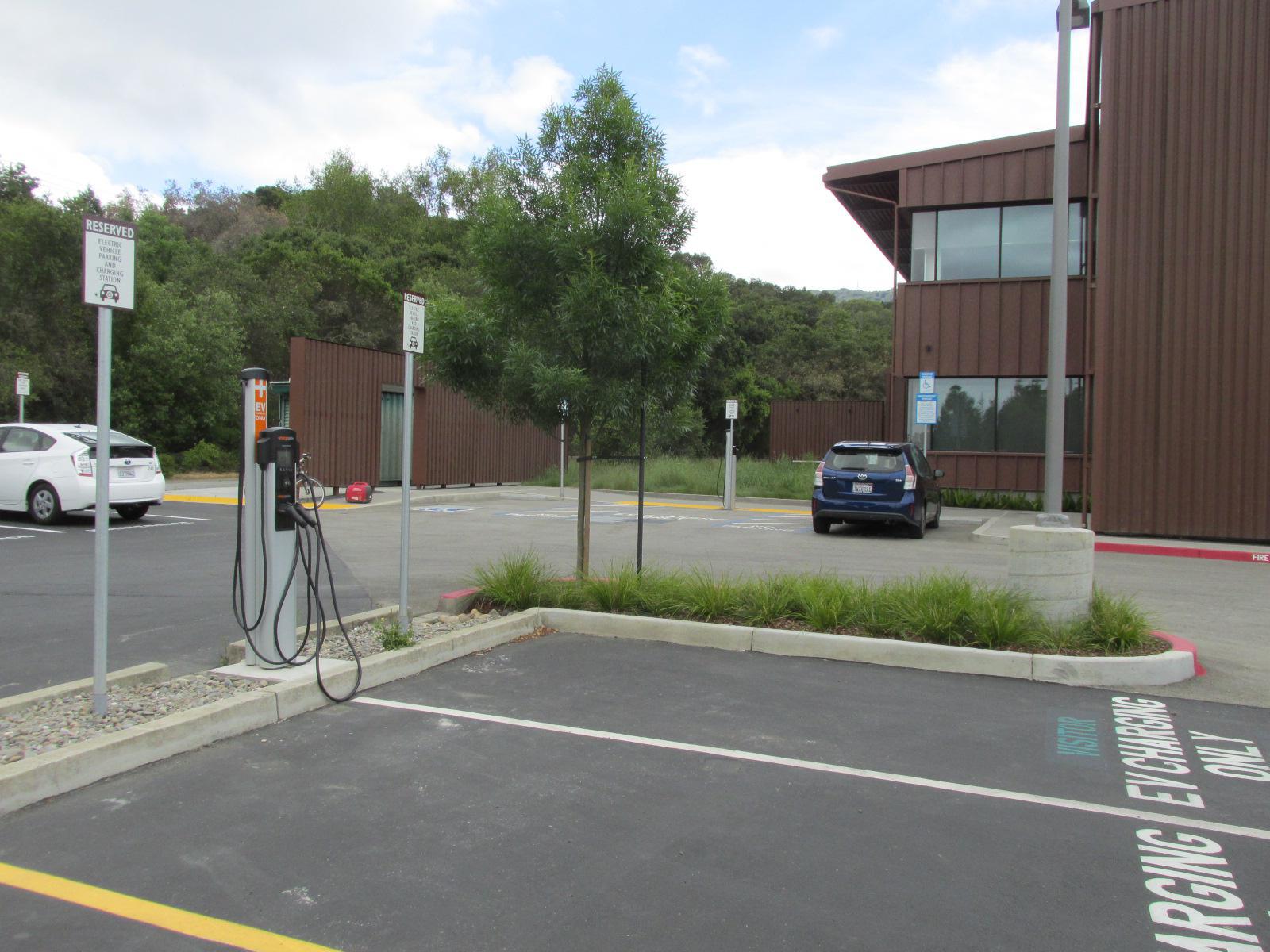 Foothill College - Admissions | Los Altos Hills, CA | EV Station
