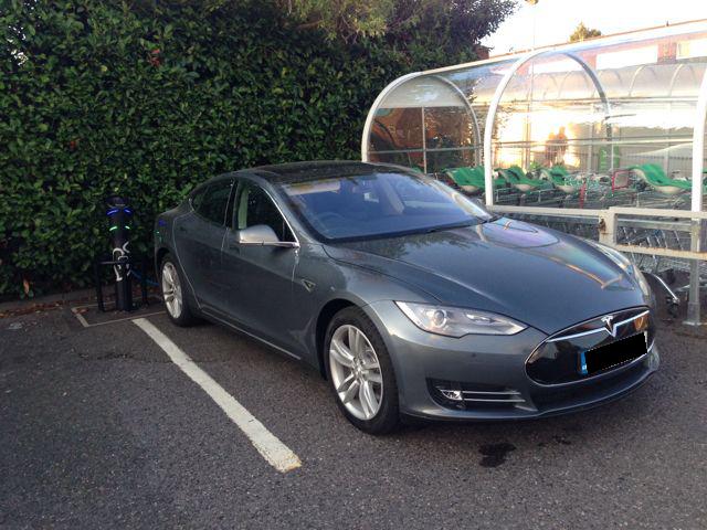 Waitrose Whetstone (1) | London, England | EV Station