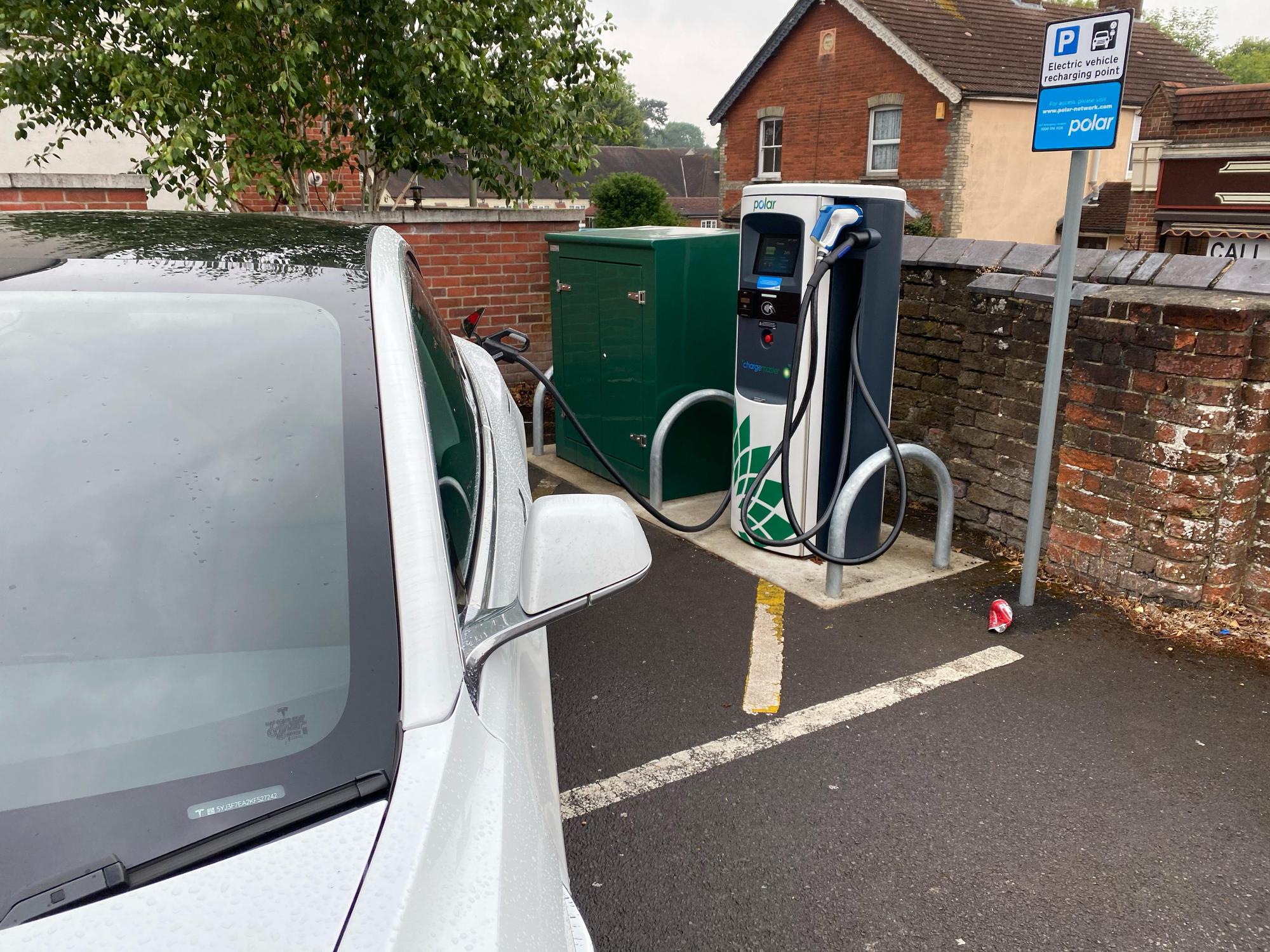 Brewery Inn | 15 The St, Ashtead, KT21 2AD, United Kingdom | EV Station
