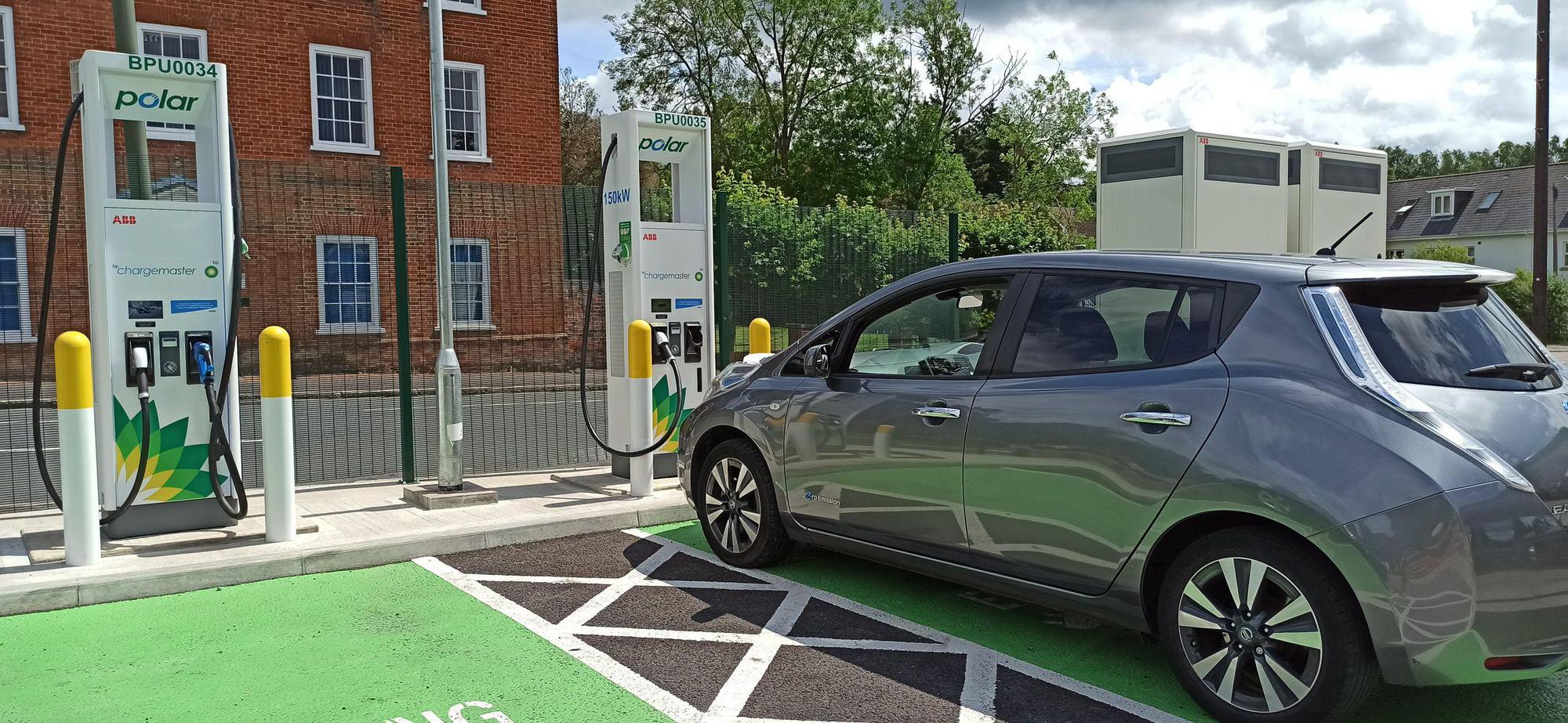 BP Bagshot | 40 London Road, Bagshot, GU19 5HL, United Kingdom | EV Station