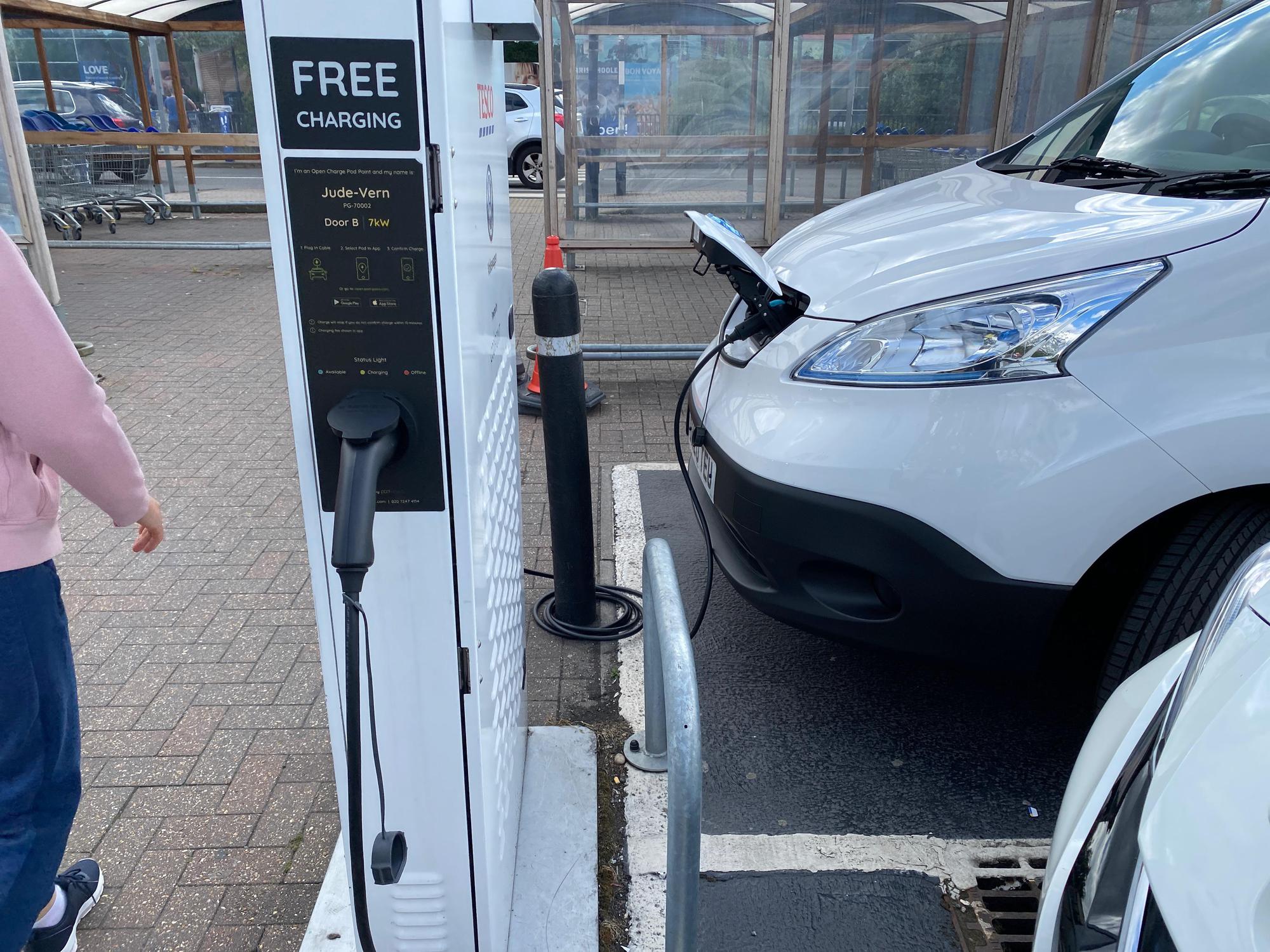 Tesco Extra Watford | 239-241 Lower High St, Watford, WD17 2BD, United ...