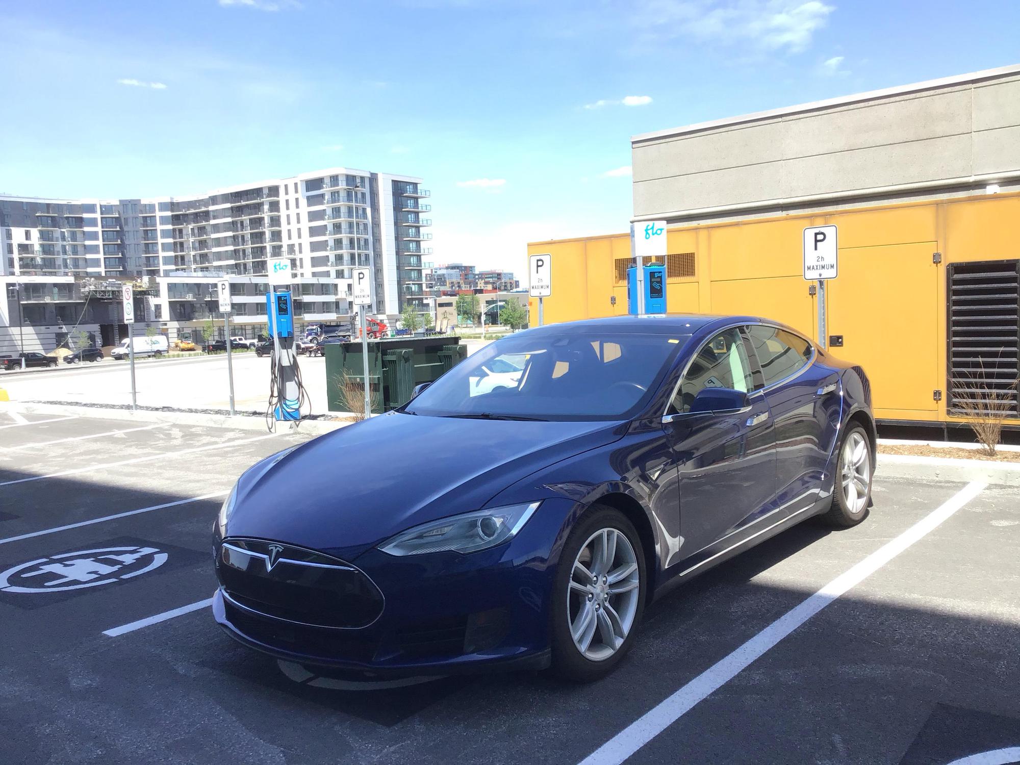 BMO Bank of Montreal | Laval, QC | EV Station