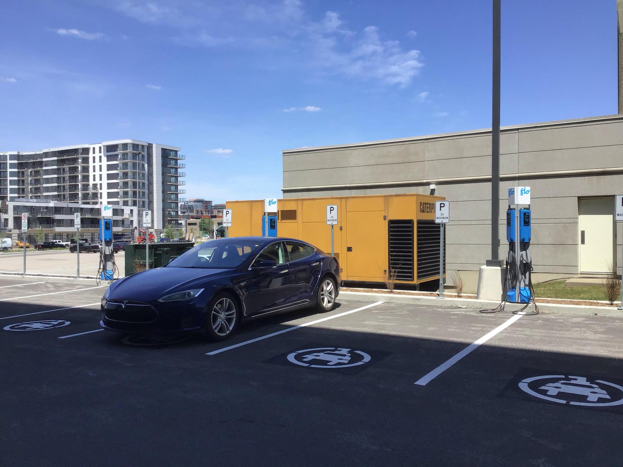 BMO Bank of Montreal | Laval, QC | EV Station