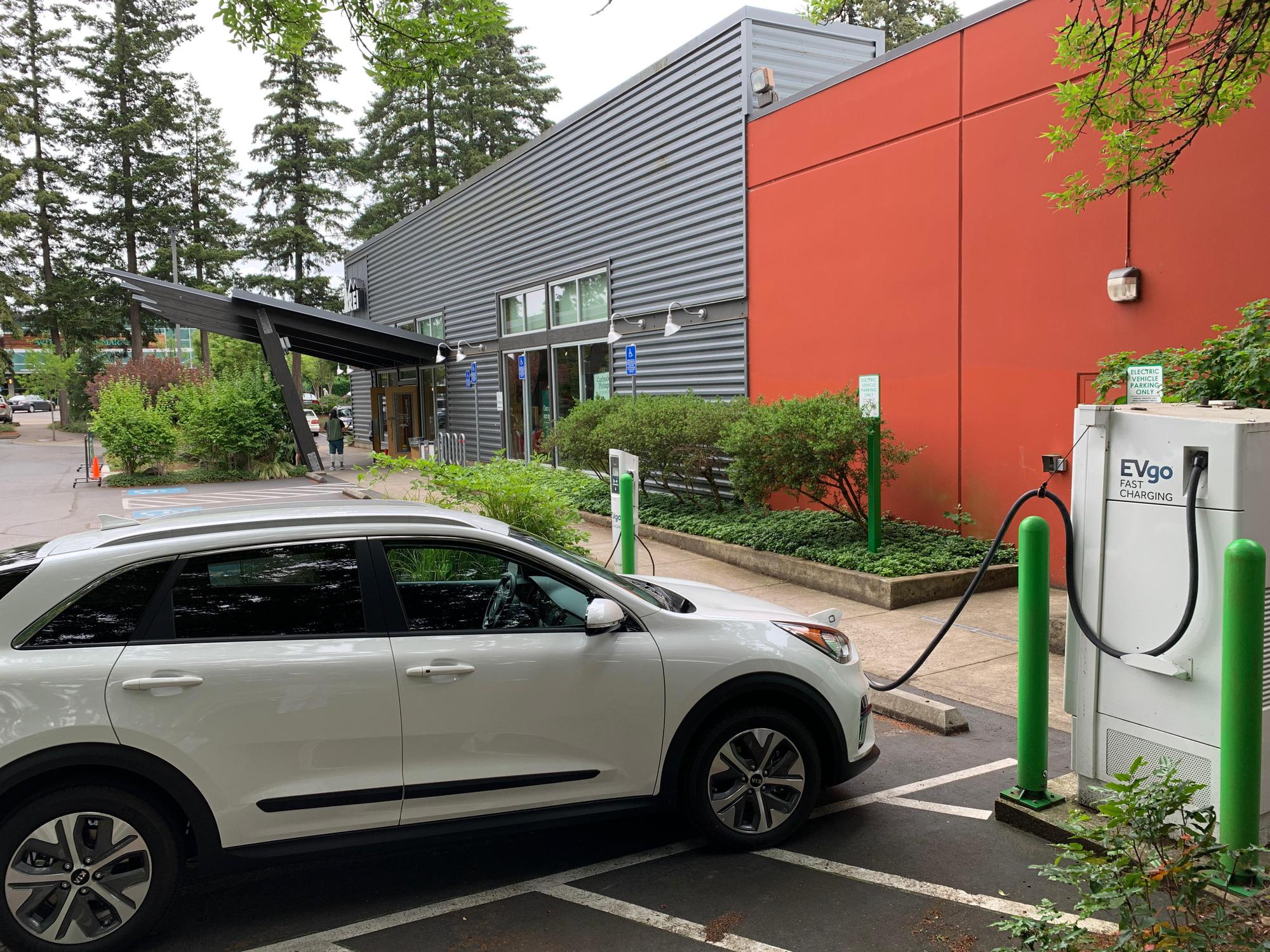 REI | Portland, OR | EV Station