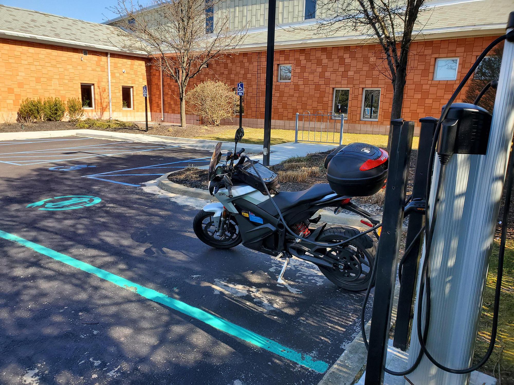 Middle Country Public Library Selden | Selden, NY | EV Station