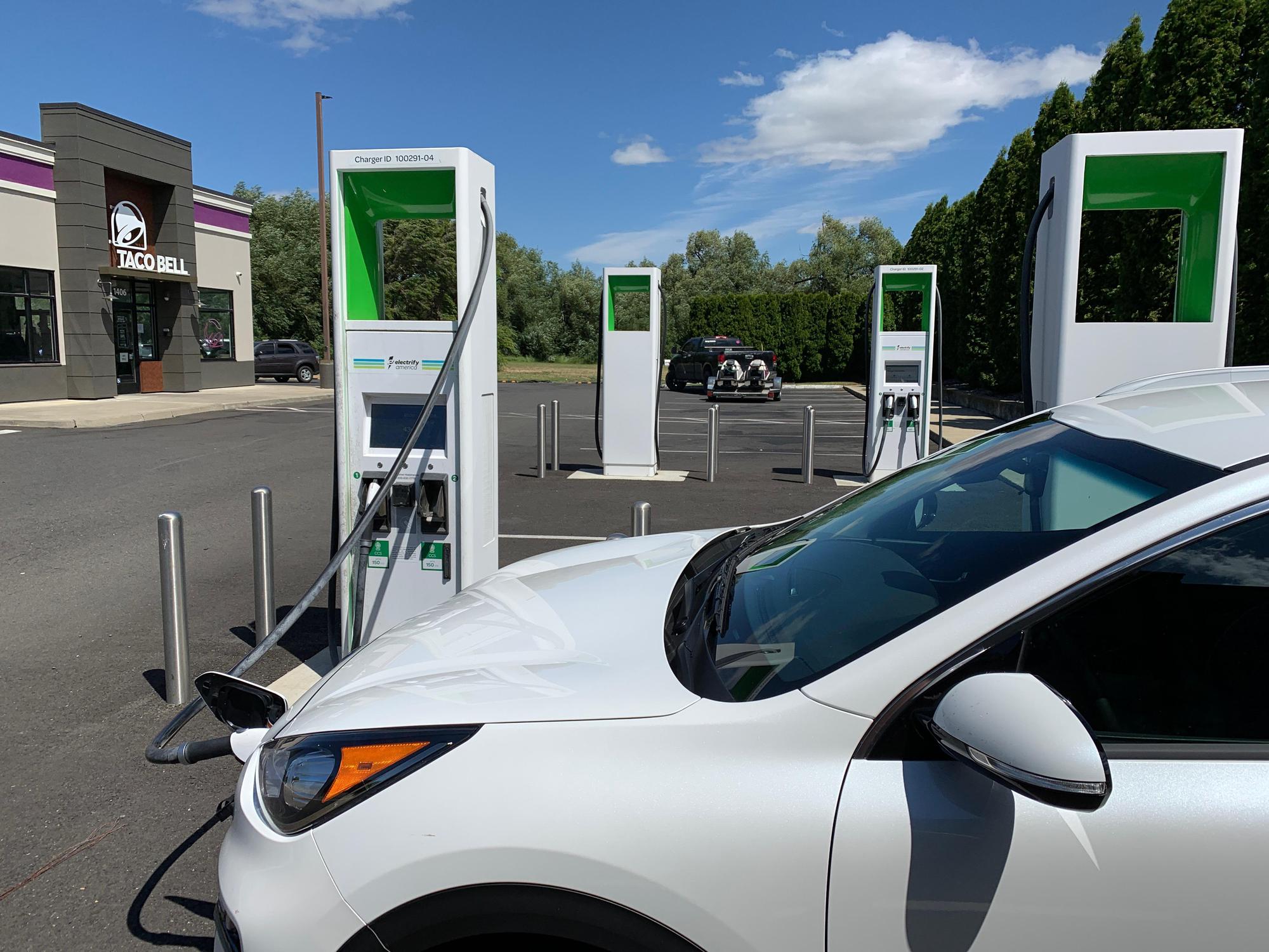 Taco Bell | Ellensburg, WA | EV Station