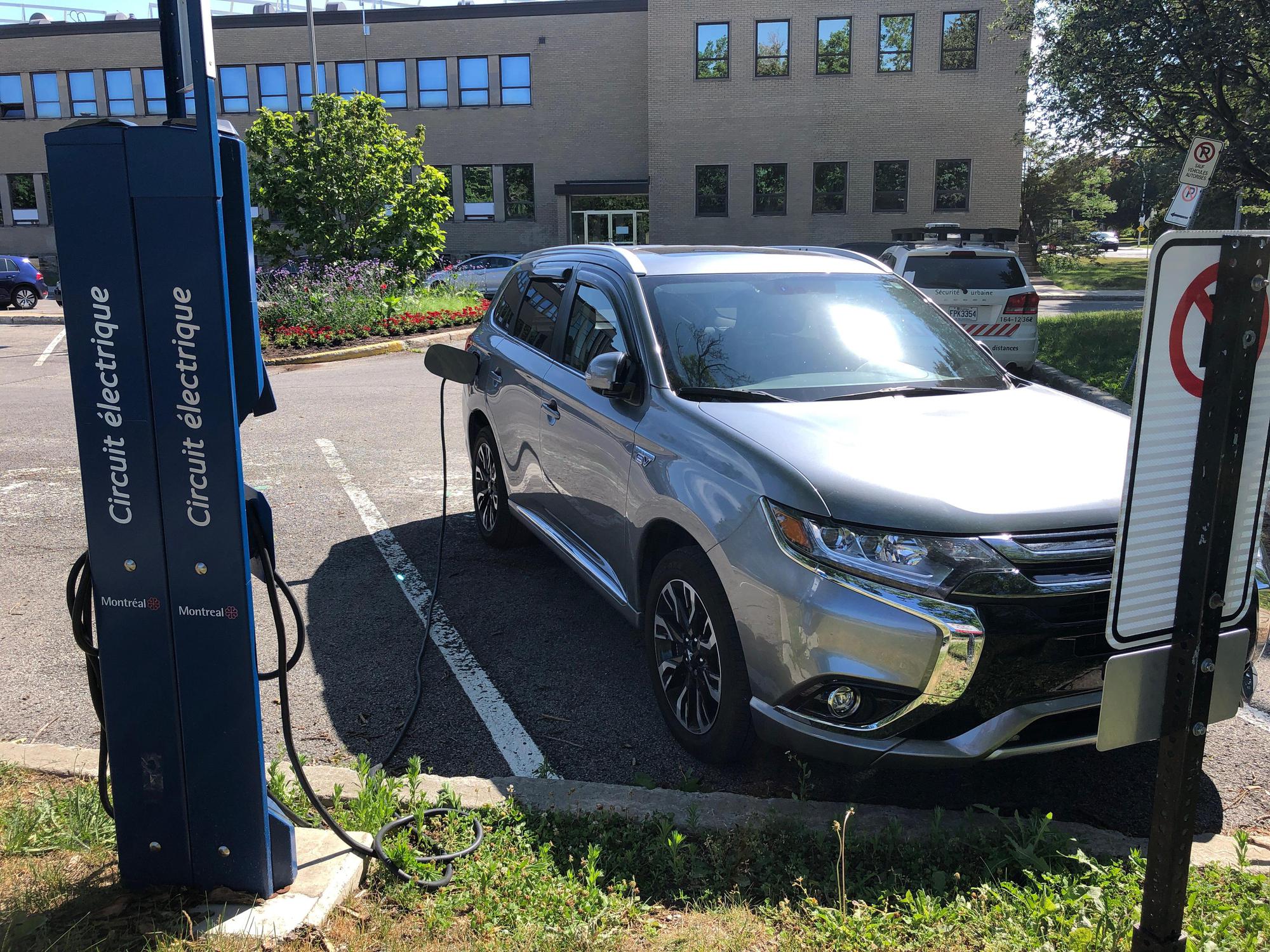 Parc Gohier | Montréal, QC | EV Station