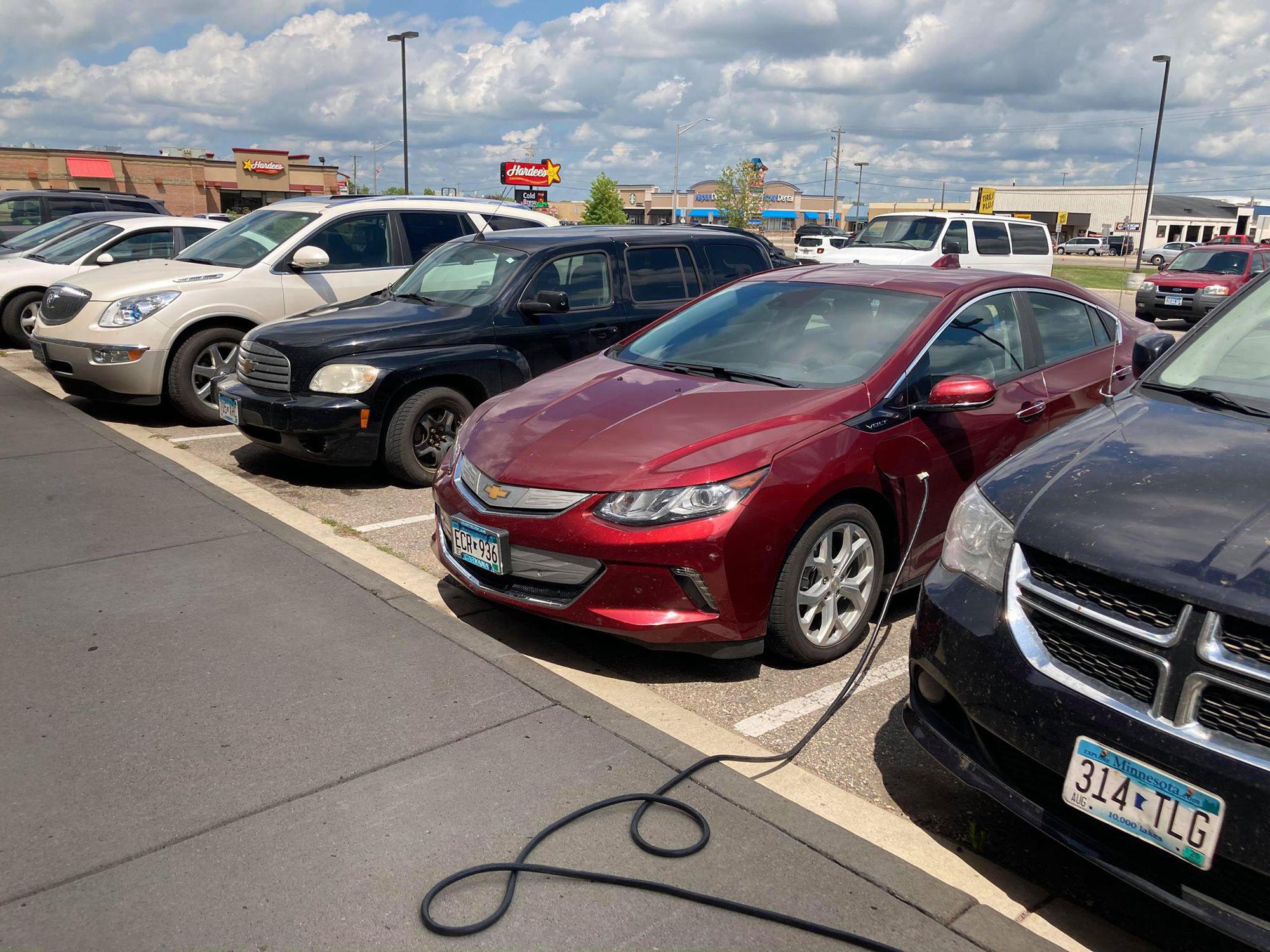 Goodwill | Willmar, MN | EV Station