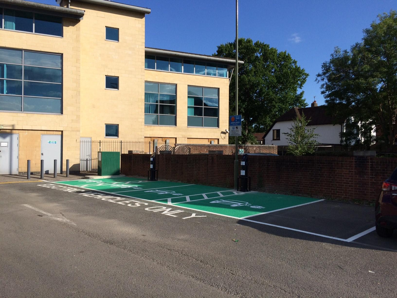 Victoria Road Car Park Horley | Horley, England | EV Station