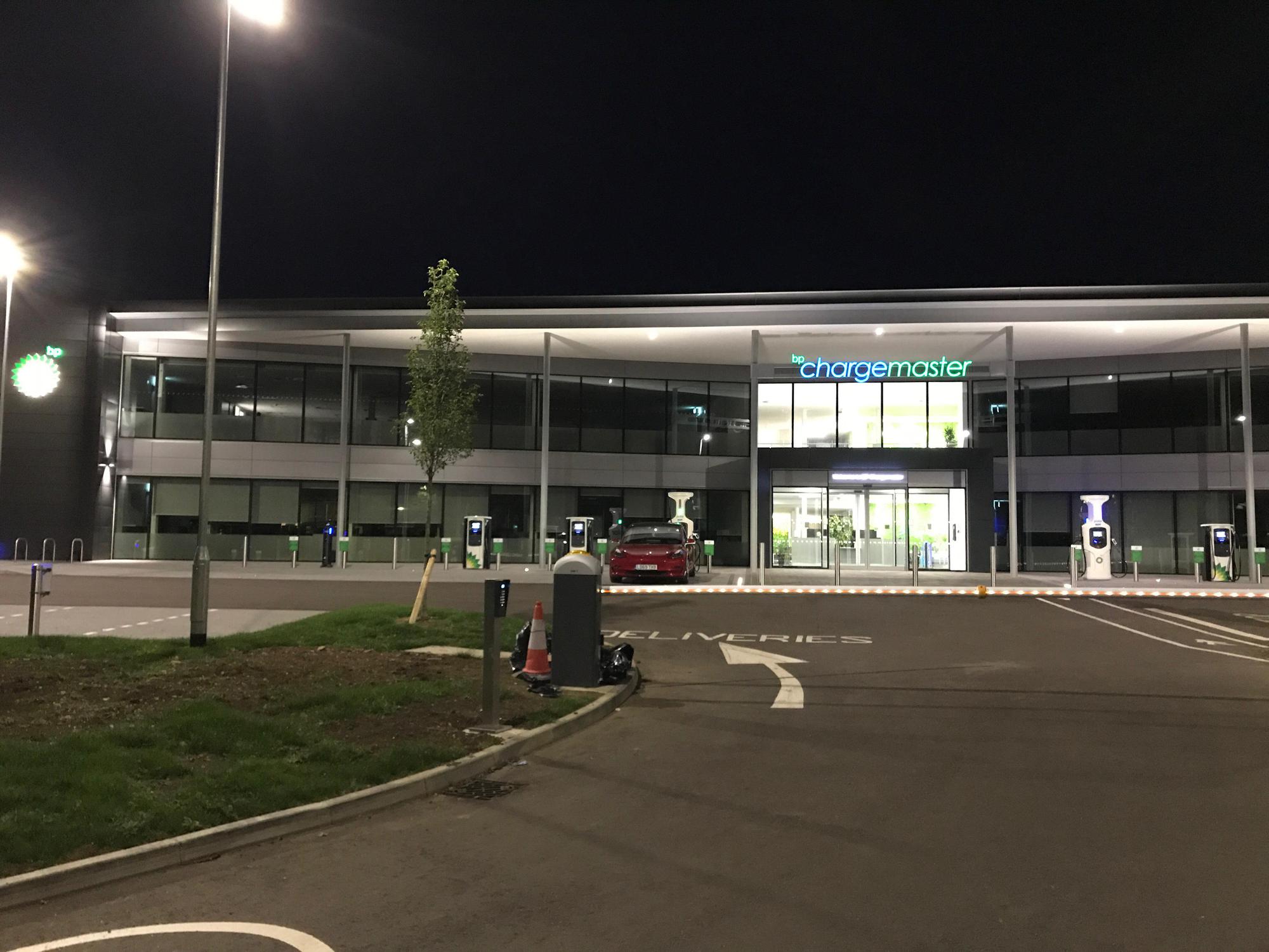 BP Pulse HQ | BP Pulse, Breckland, Linford Wood, Milton Keynes, MK14 ...