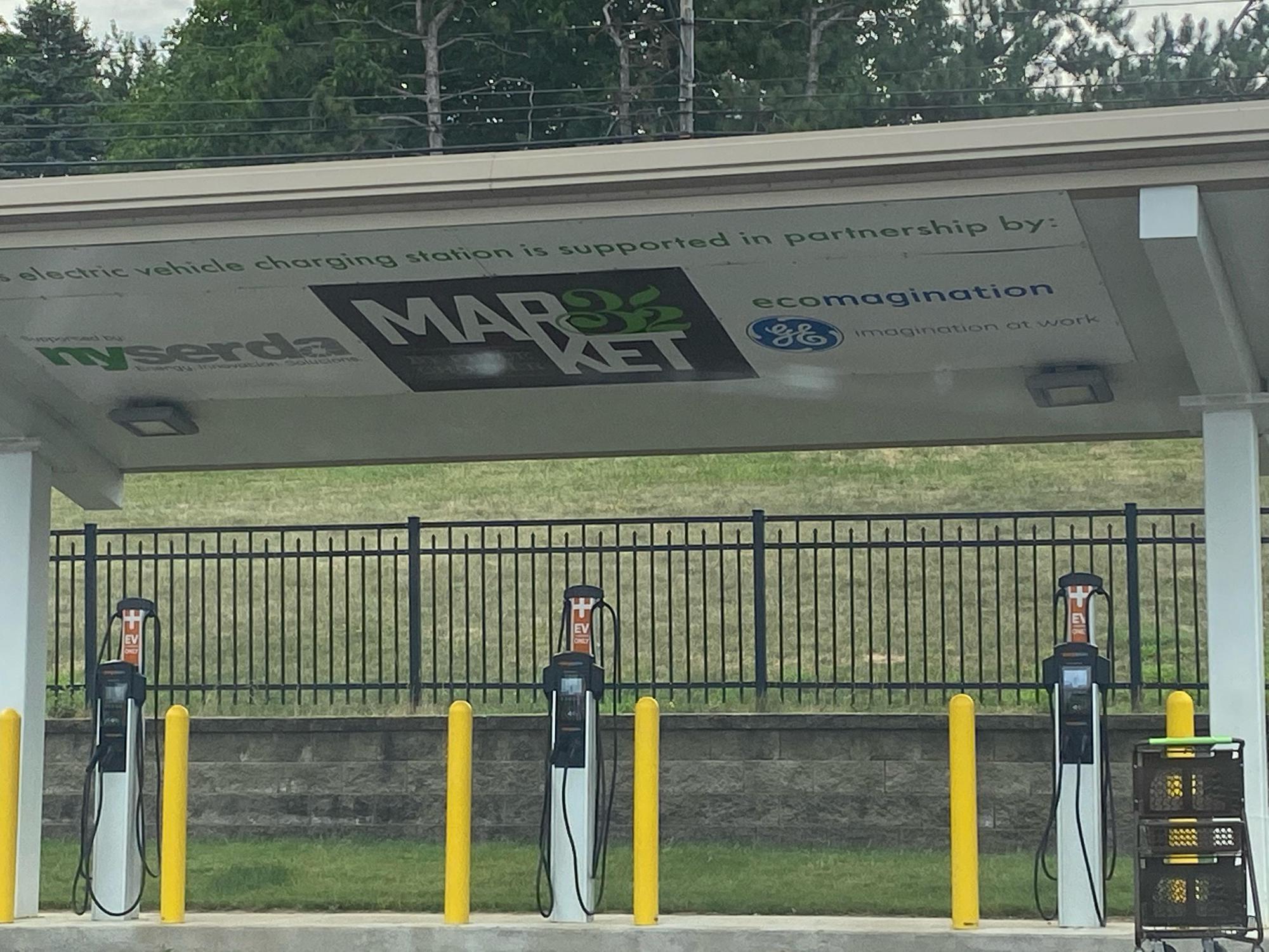 Mohawk Commons | Schenectady, NY | EV Station