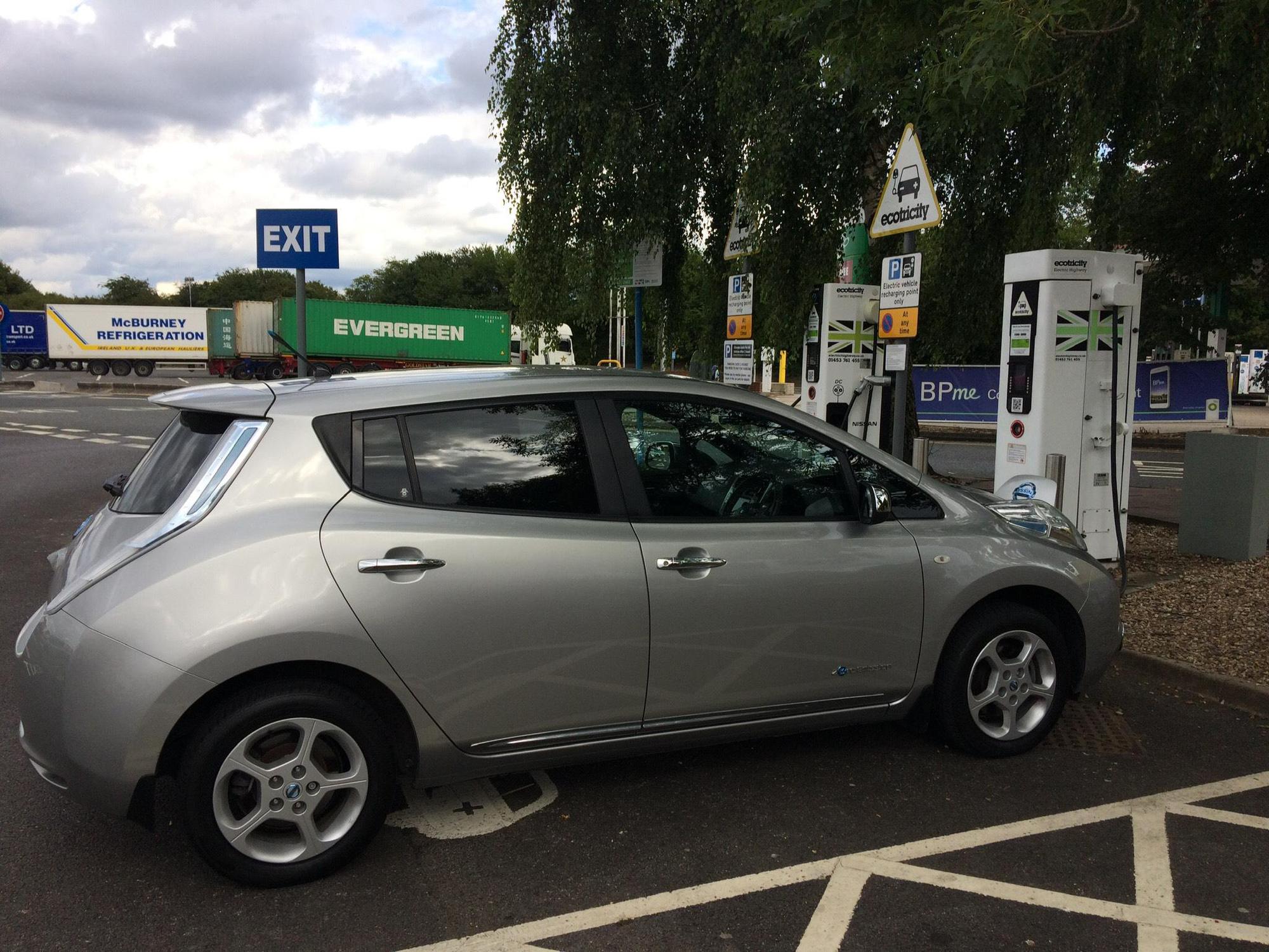 Chieveley Services M4/A34 | Moto Services, M4/A34 Motorway Jct 13 ...