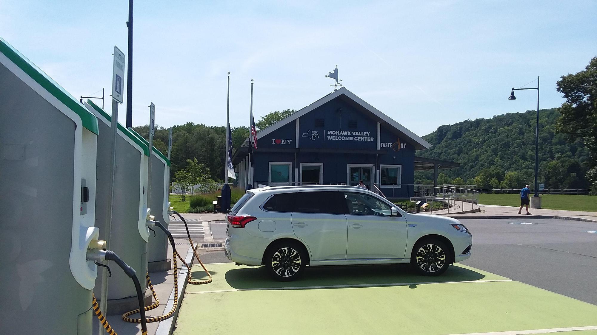 Mohawk Valley Welcome Center | Randall, NY | EV Station