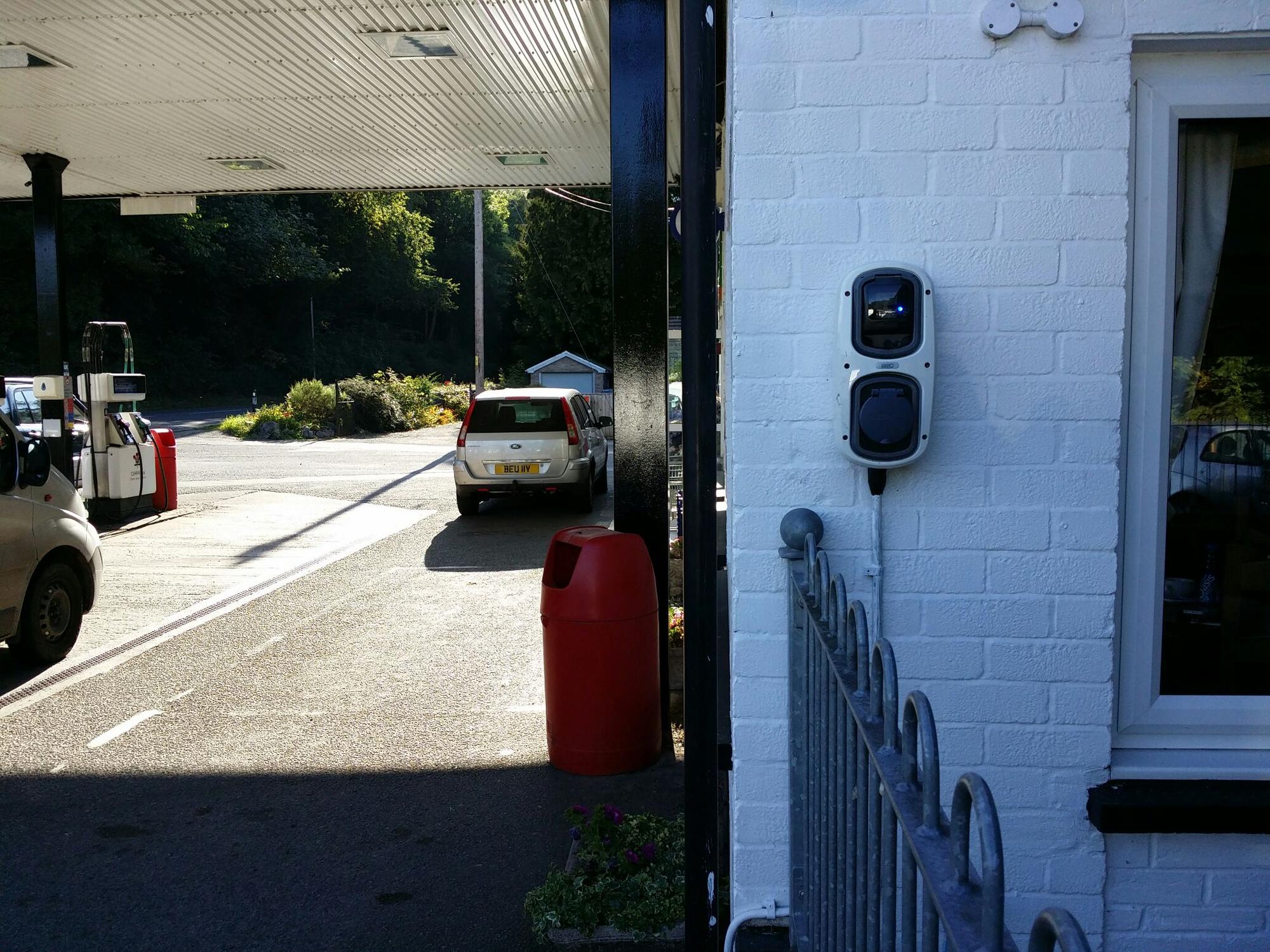 Glanusk Services | Brecon, Wales | EV Station