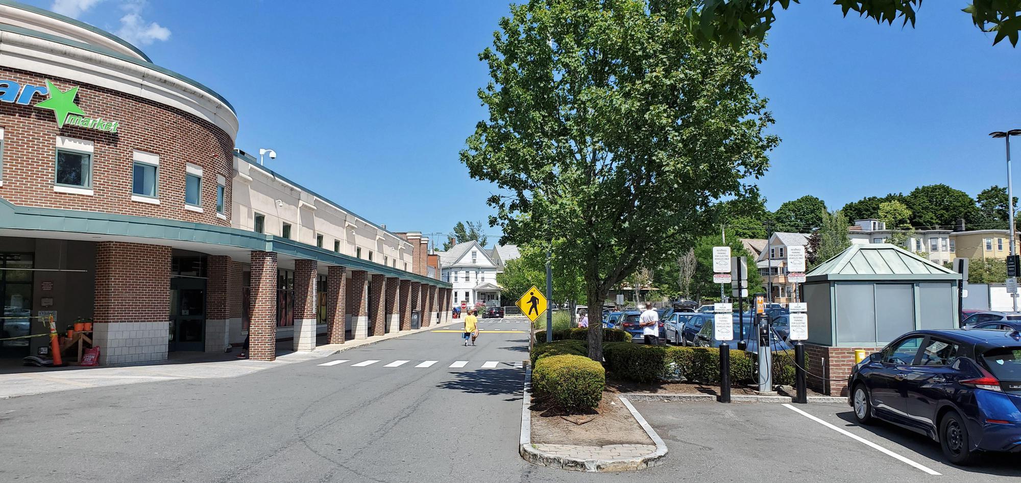 Porter Sq Shopping Center | Cambridge, MA | EV Station