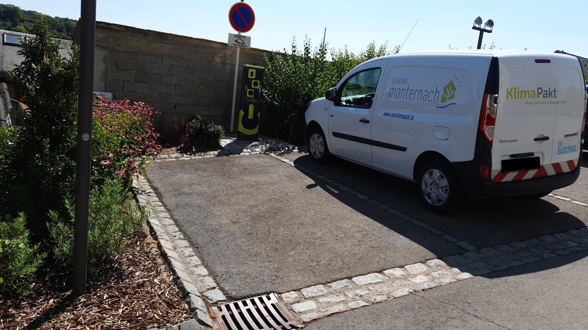 Parking Gemeng | Manternach, Gréiwemaacher | EV Station