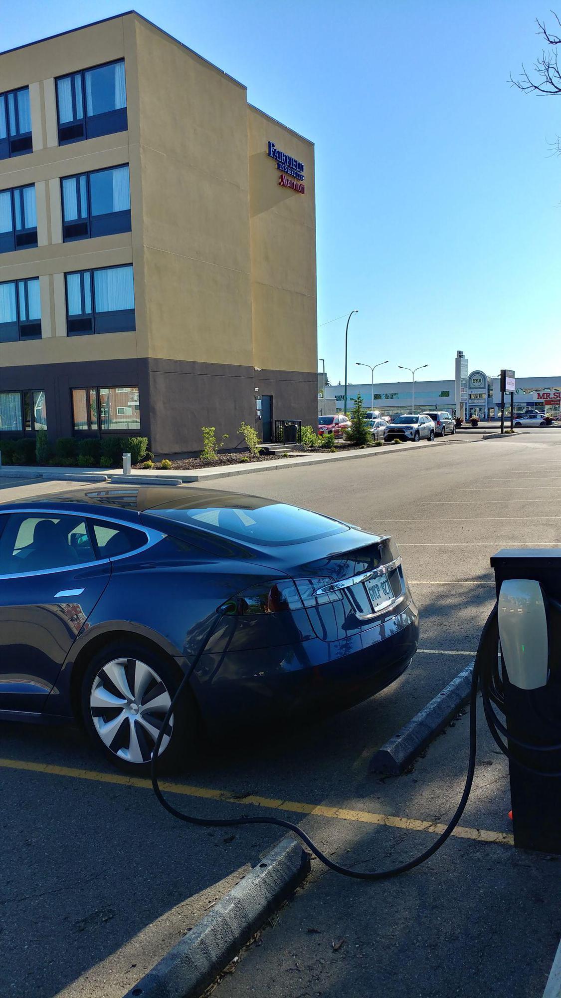 Fairfield Inn & Suites | Regina, SK | EV Station