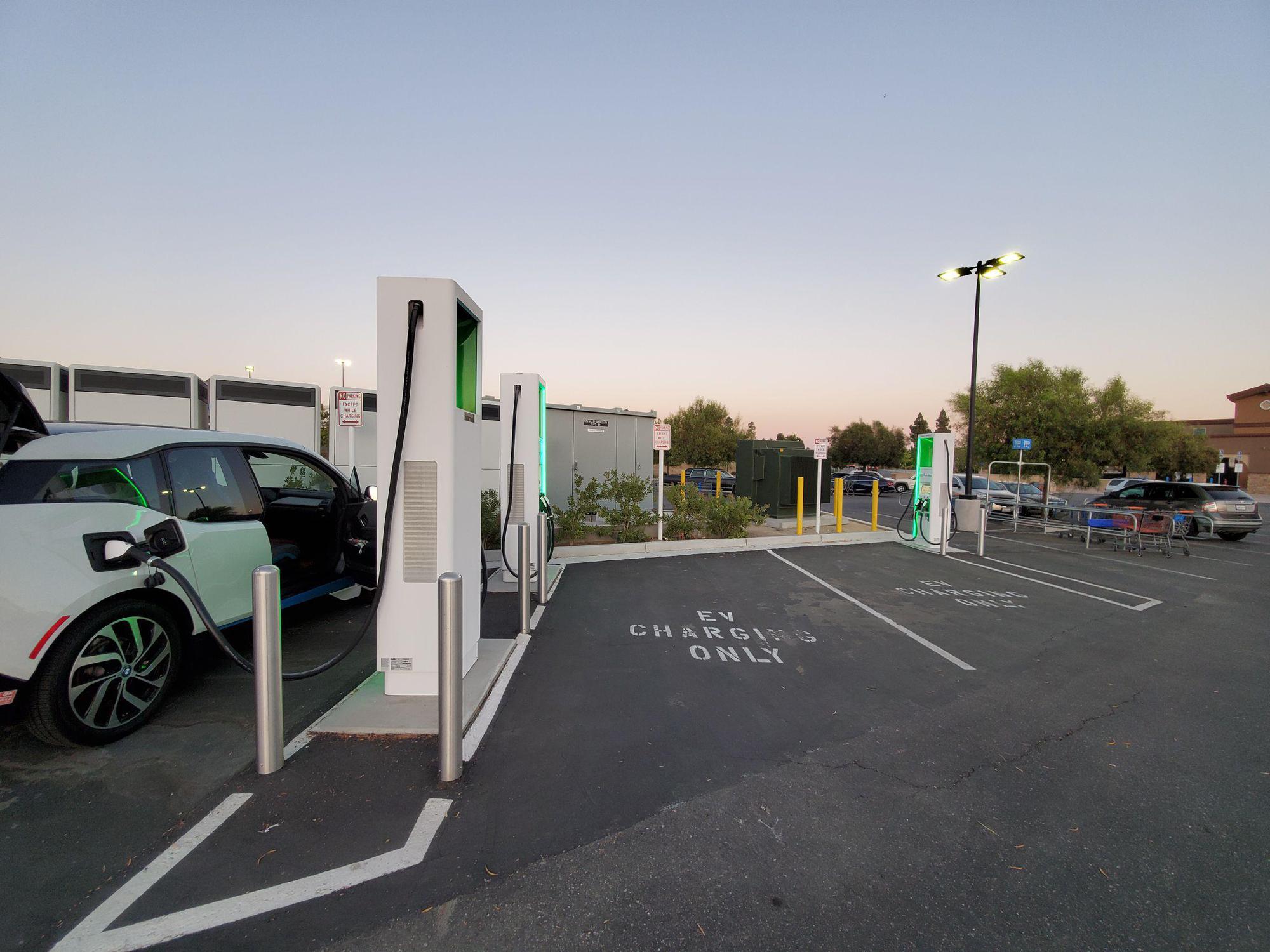 Walmart Supercenter Riverside | Riverside, CA | EV Station