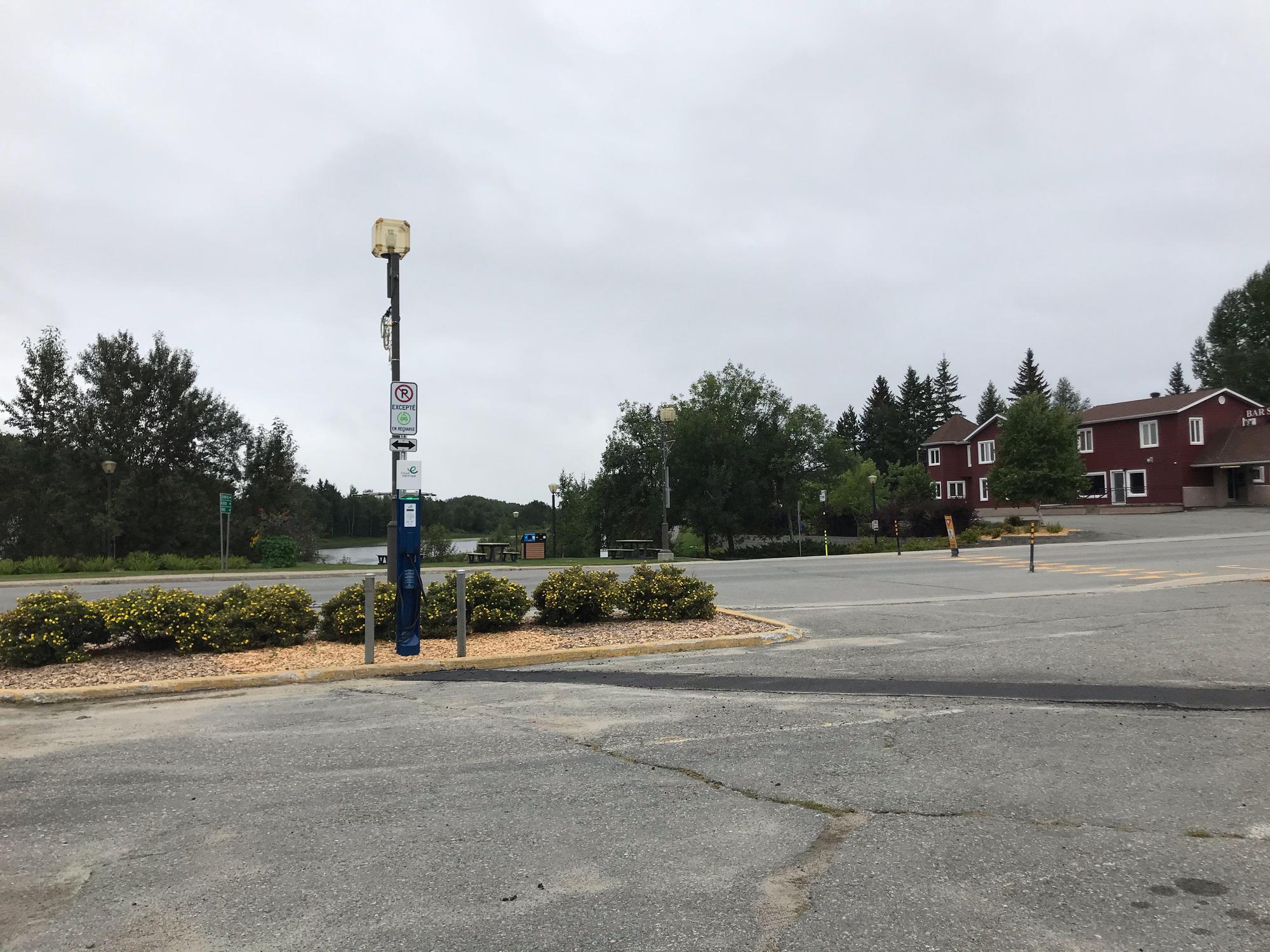 Hôtel de Ville de Senneterre | Senneterre, QC | EV Station