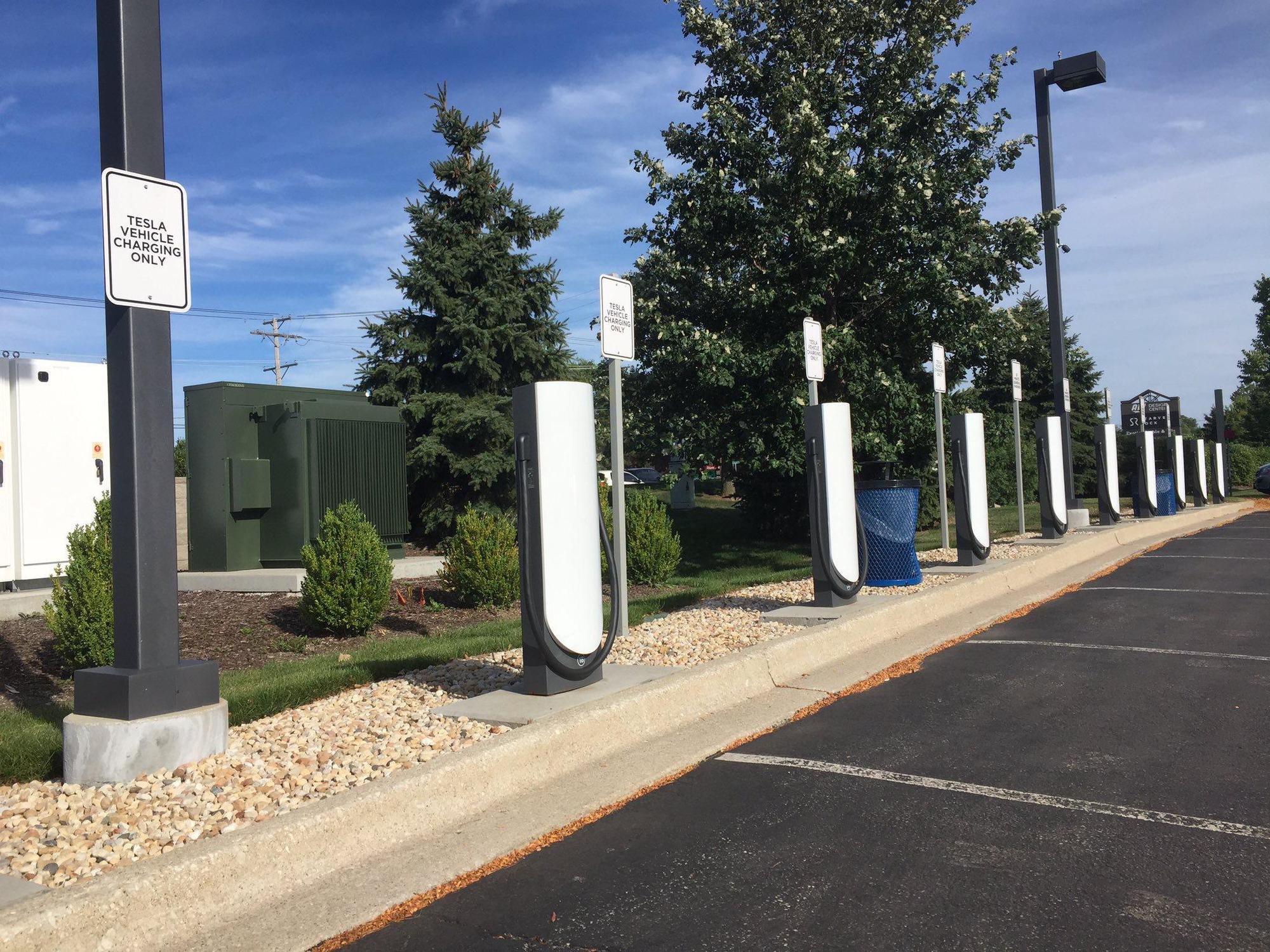 Abt Electronics | Glenview, IL | EV Station
