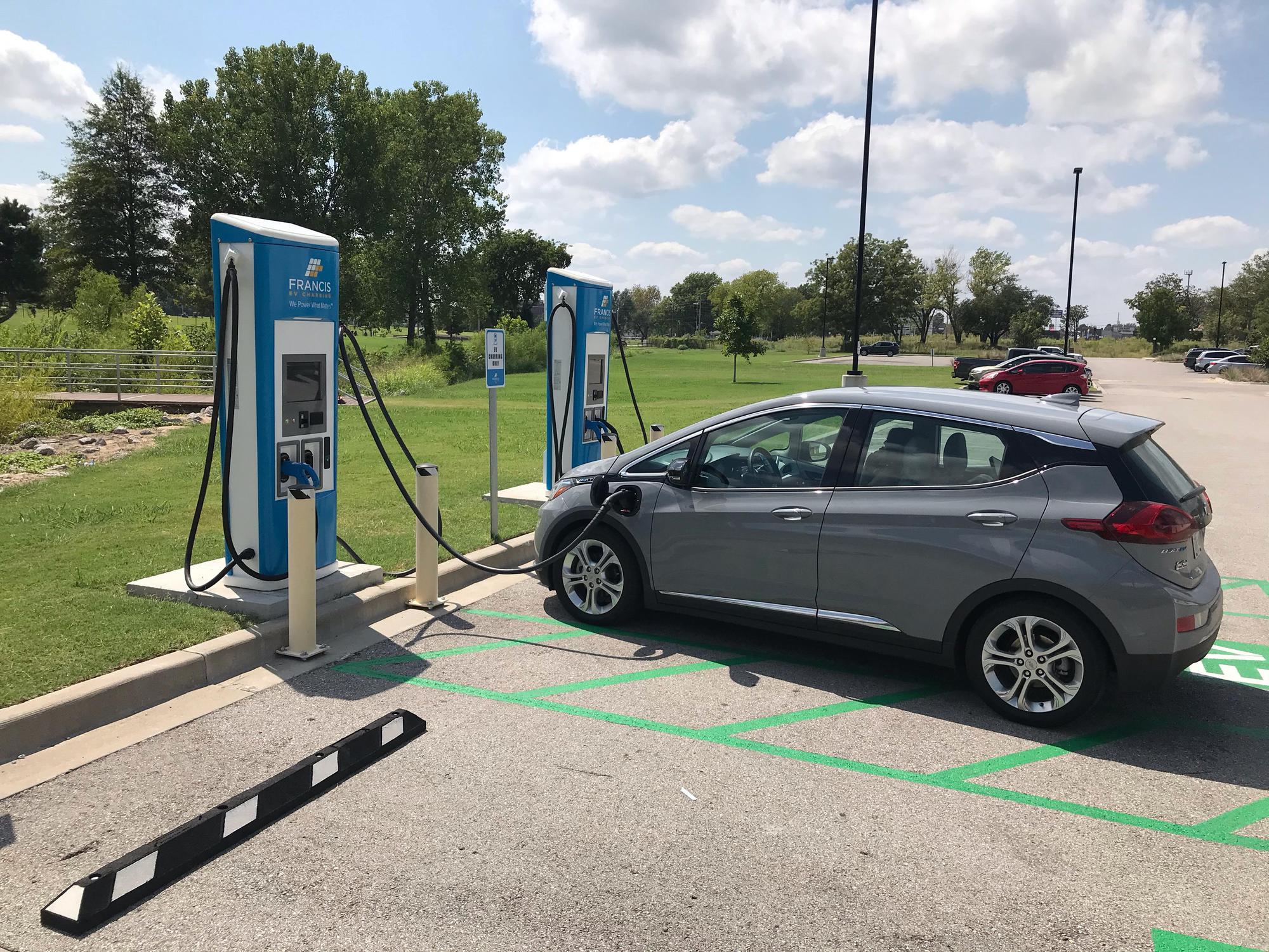 Tandy Family YMCA | Tulsa, OK | EV Station