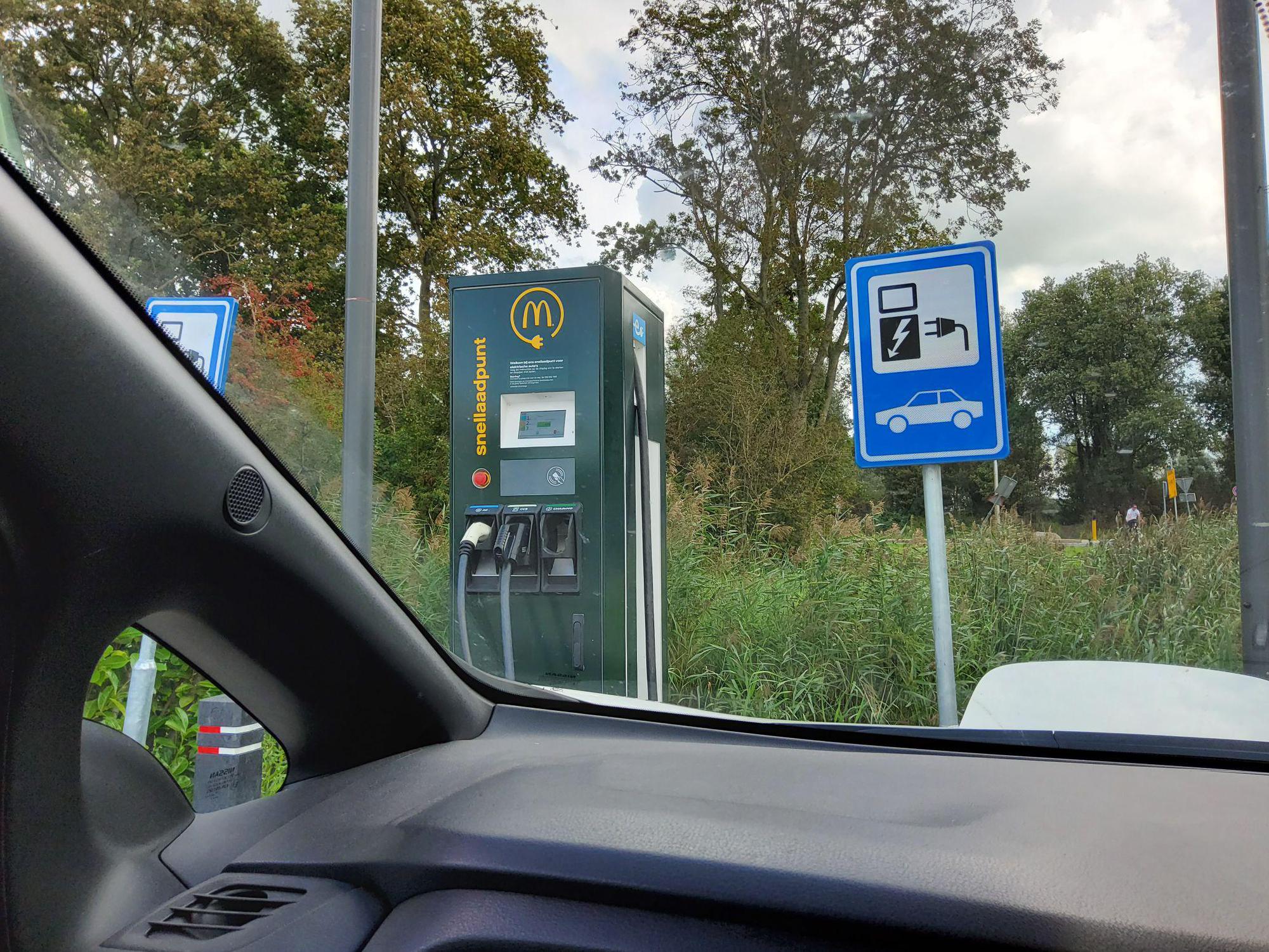 McDonald's snellader Alkmaar | Alkmaar, NH | EV Station
