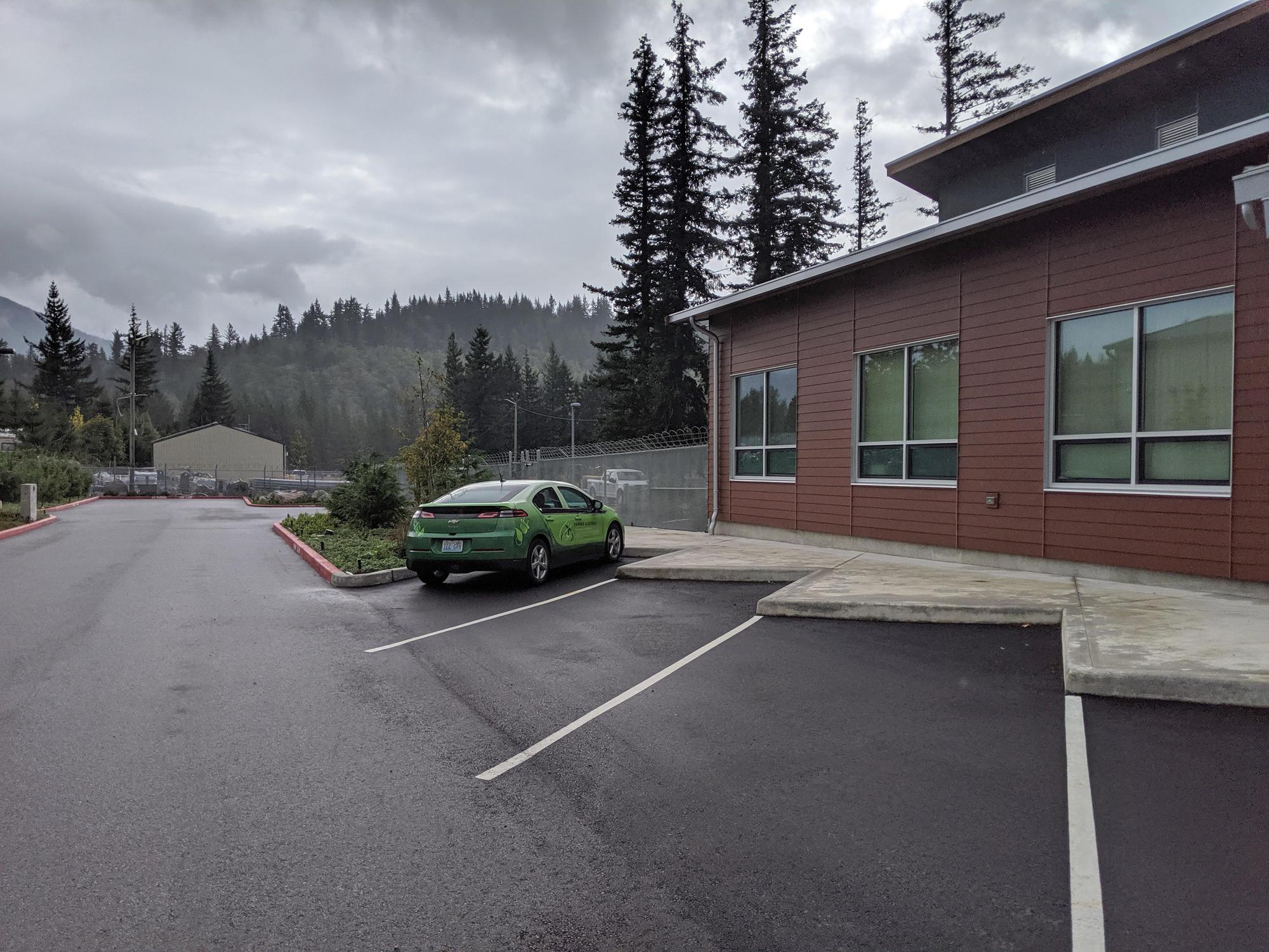 Tanner Electric Cooperative | North Bend, WA | EV Station