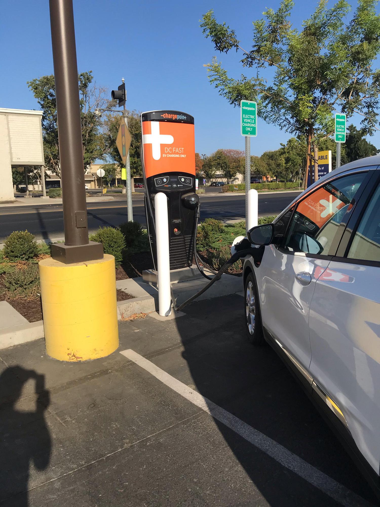 Save Mart | Los Banos, CA | EV Station