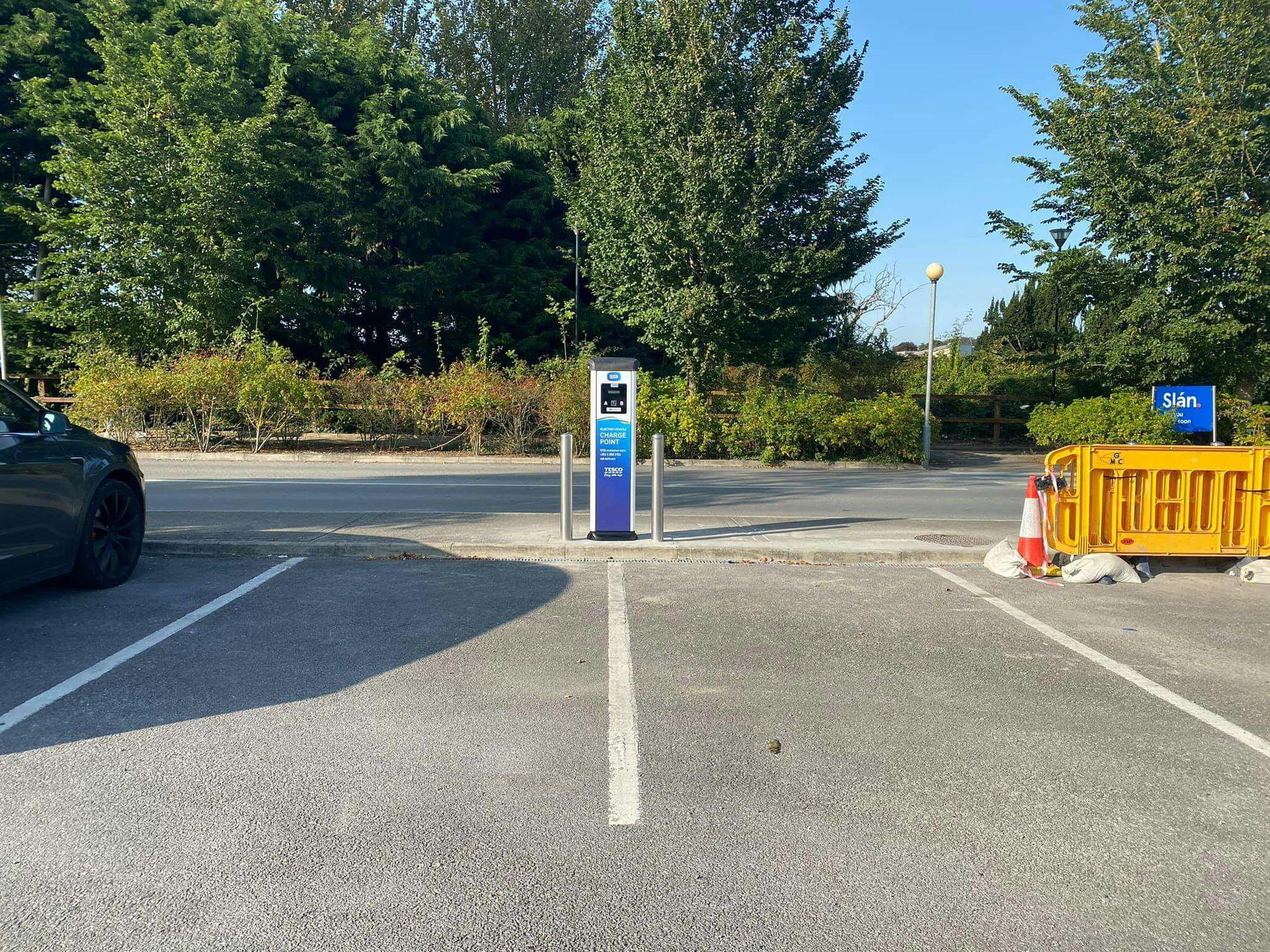 Tesco | Tullow, CW | EV Station
