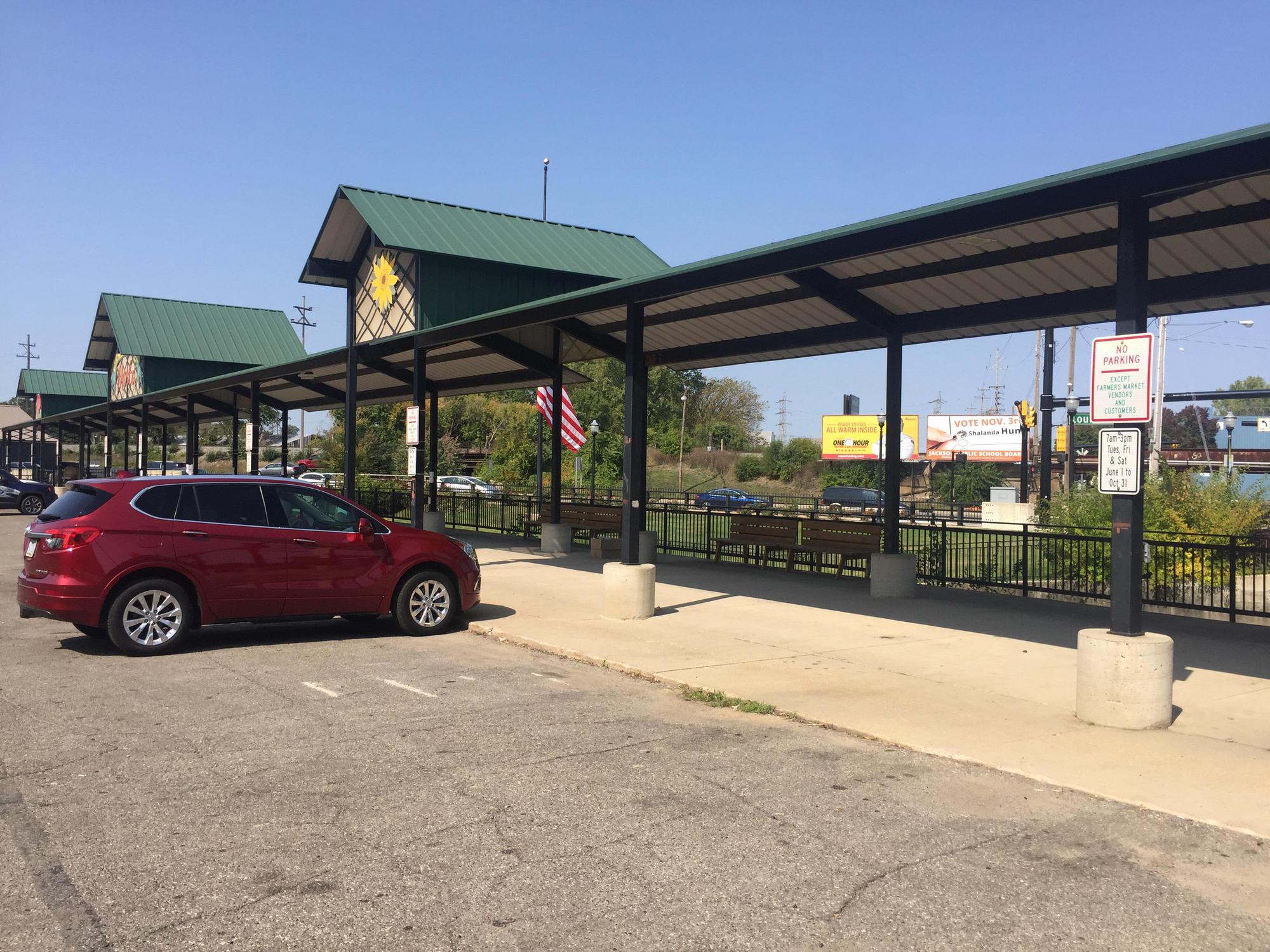 City of Jackson Permit Parking Lot | Jackson, MI | EV Station