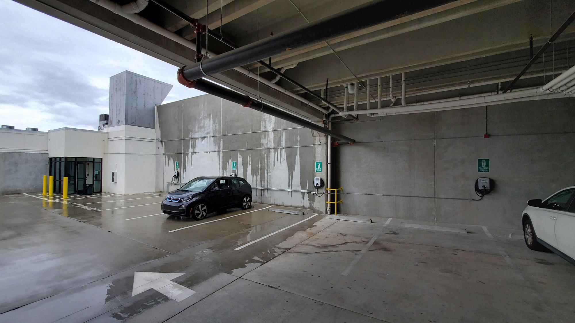 Inkwell Decatur Apartments | Decatur, GA | EV Station