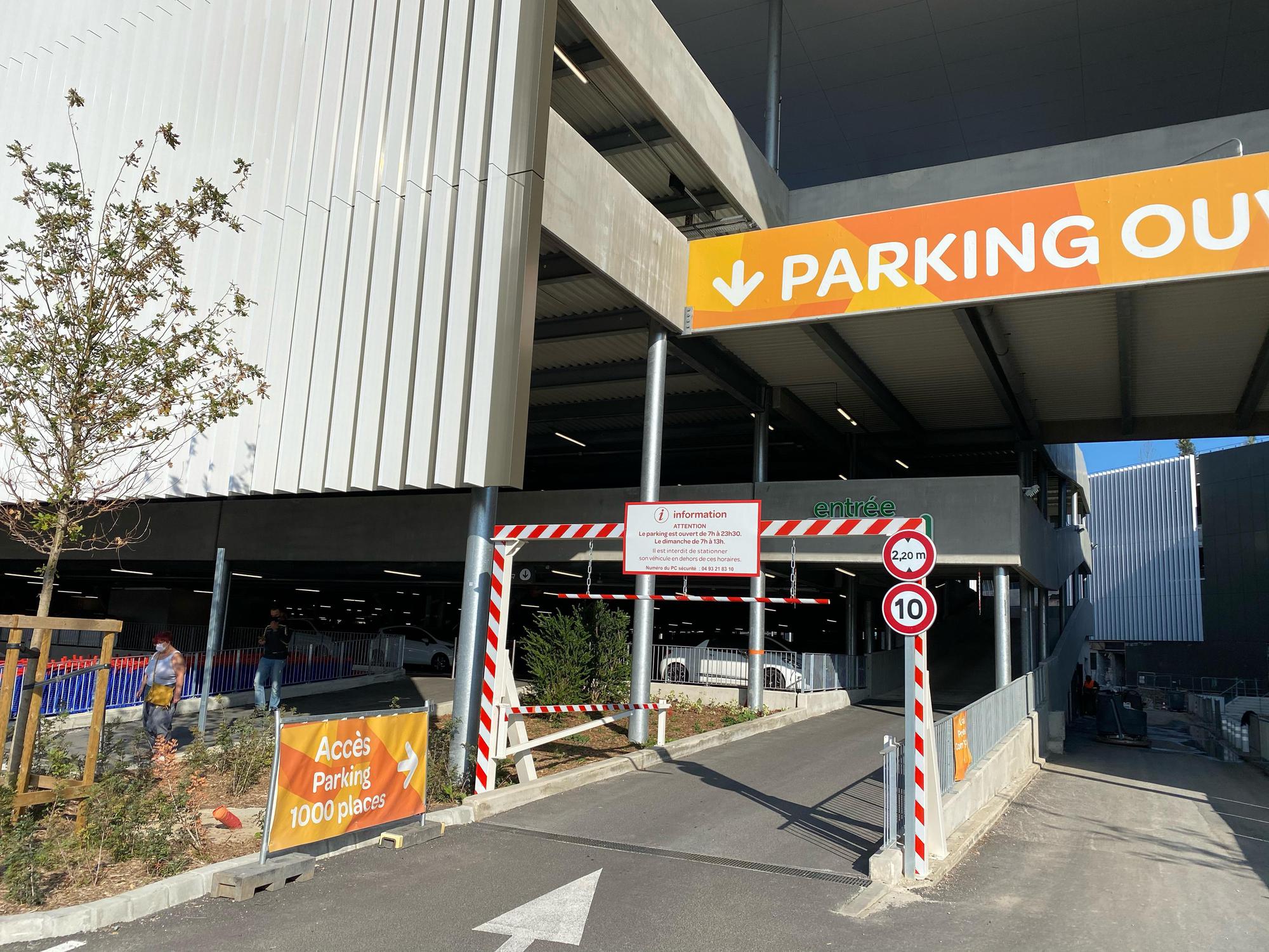 Carrefour Nice Lingostière (2) | Nice, Provence-Alpes-Côte d'Azur | EV ...