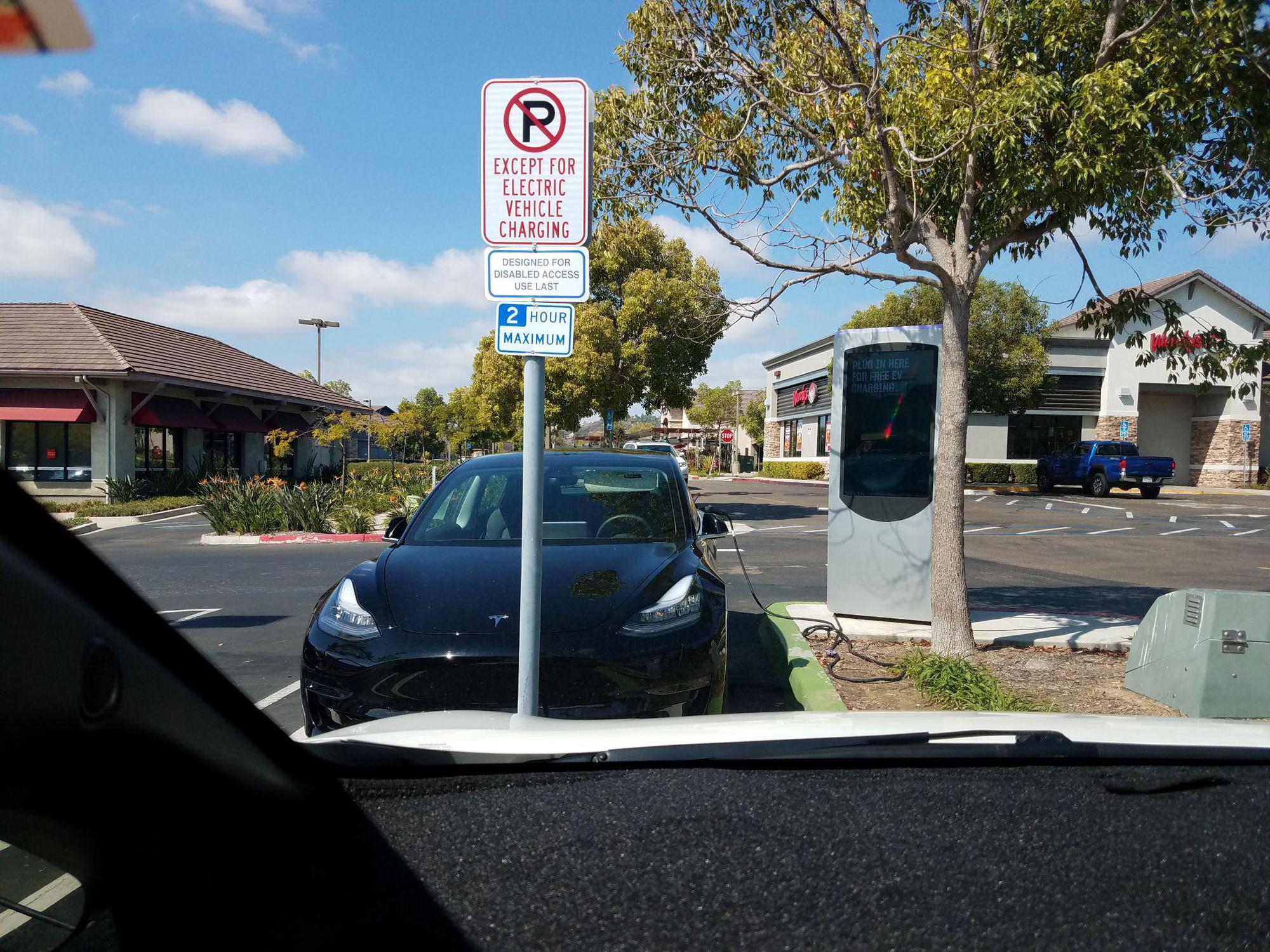 4S Commons Town Center | San Diego, CA | EV Station