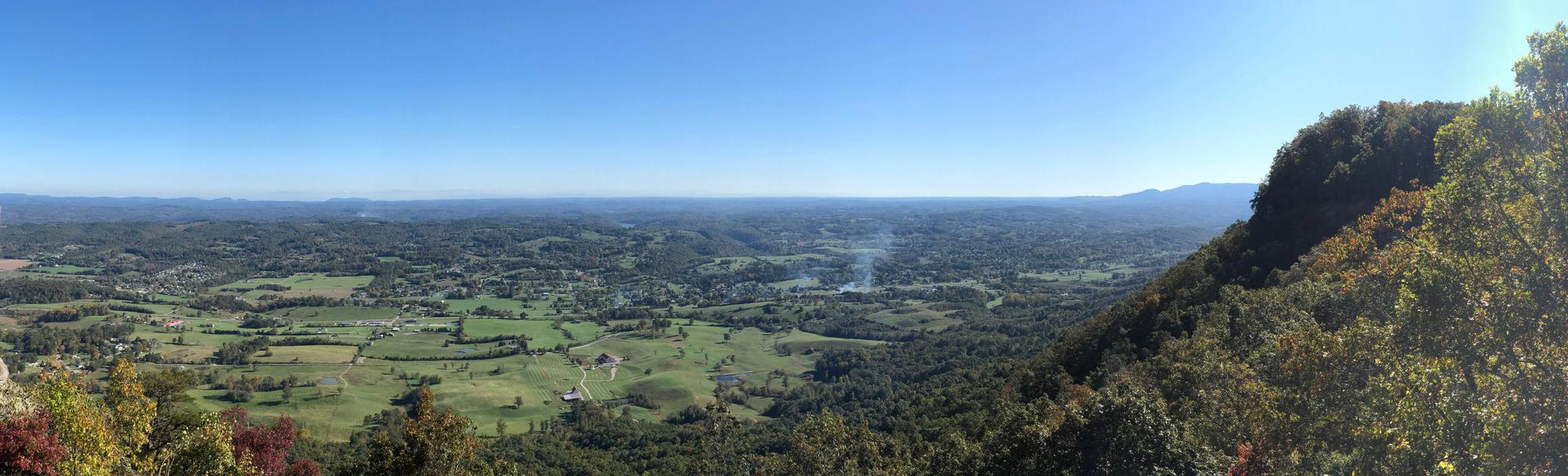 McCloud Mountain Restaurant & Lodge | Duff, TN | EV Station