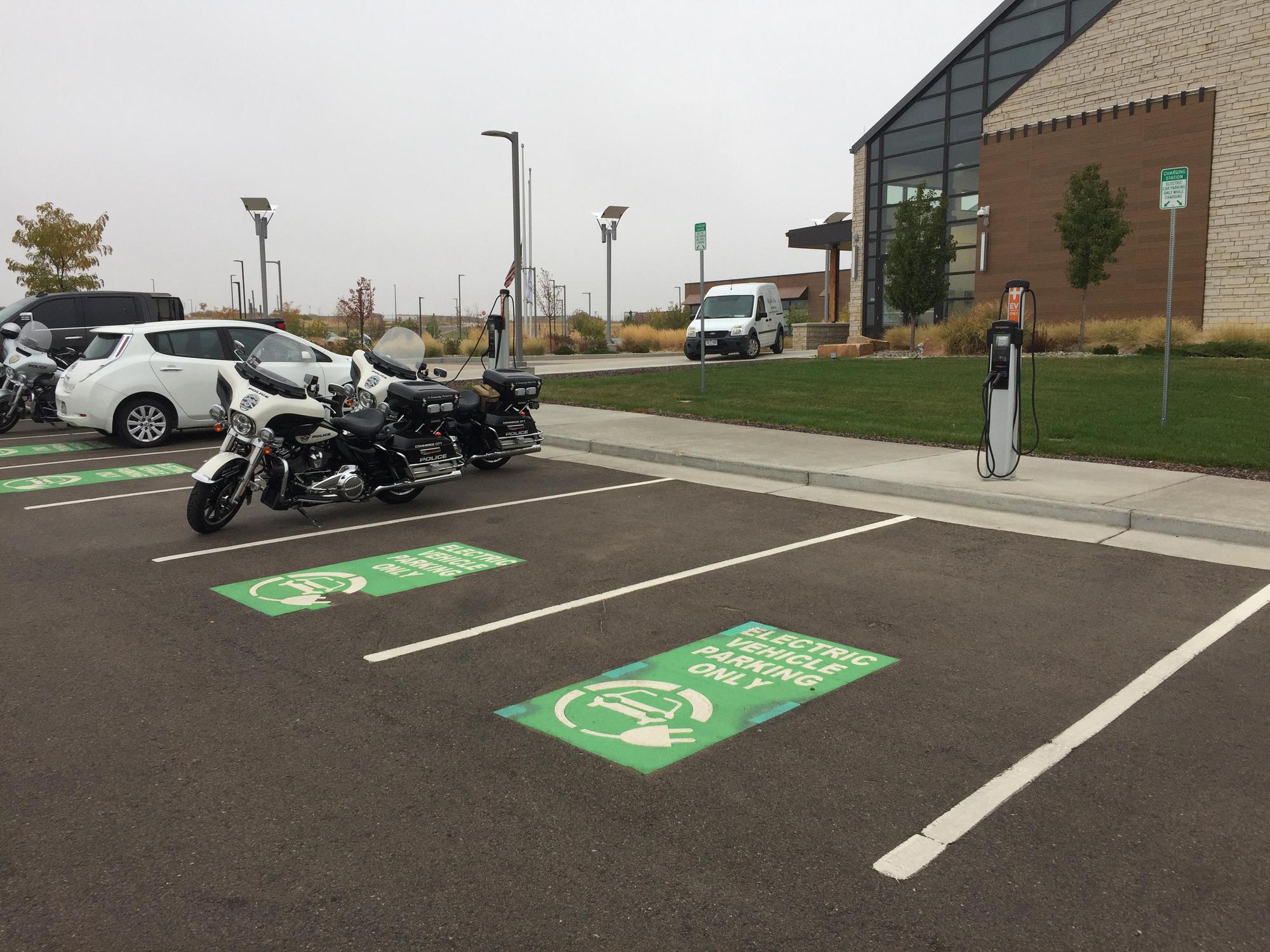 Bison Ridge Recreation Center | Commerce City, CO | EV Station
