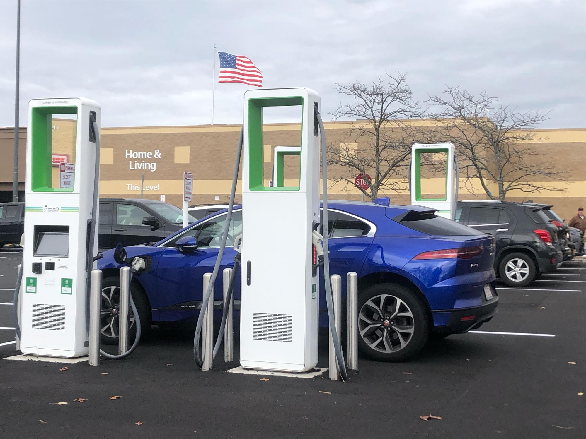 Walmart Supercenter Albany | Albany, NY | EV Station