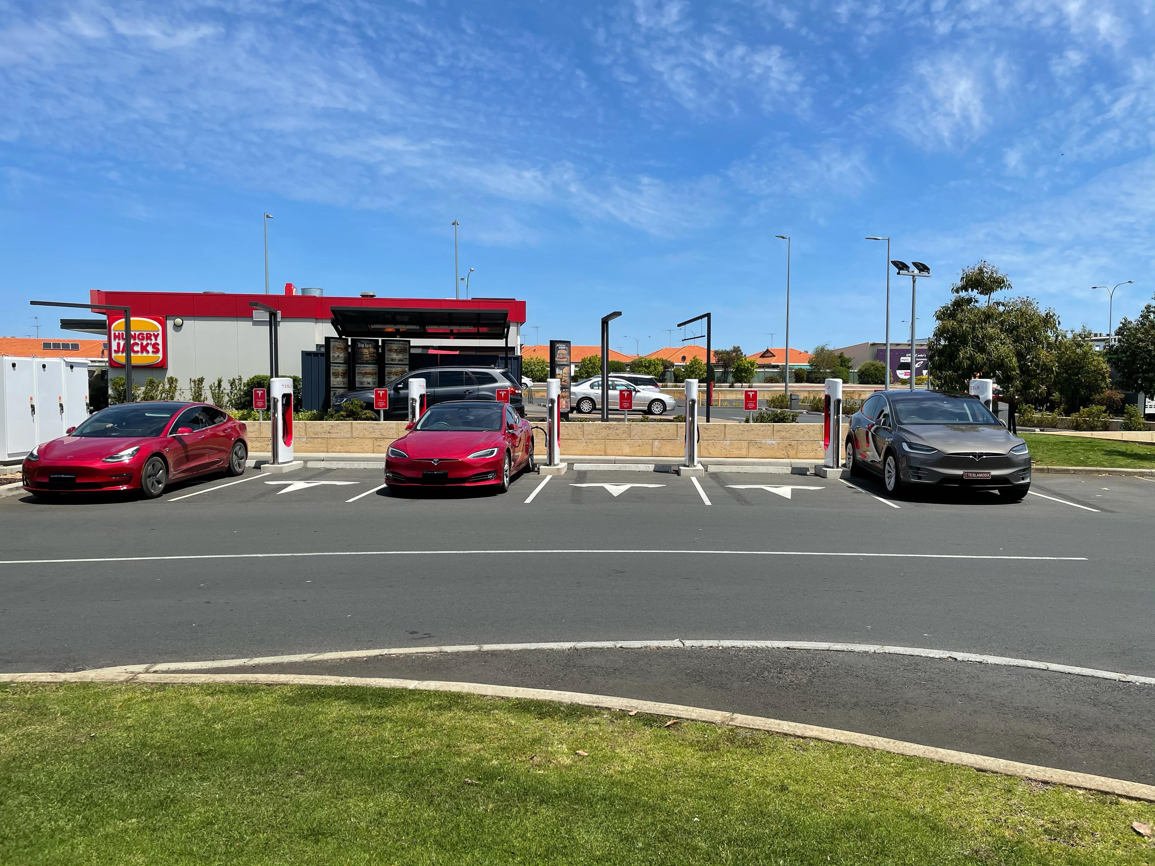 Eaton Fair Shopping Centre | Eaton, WA | EV Station