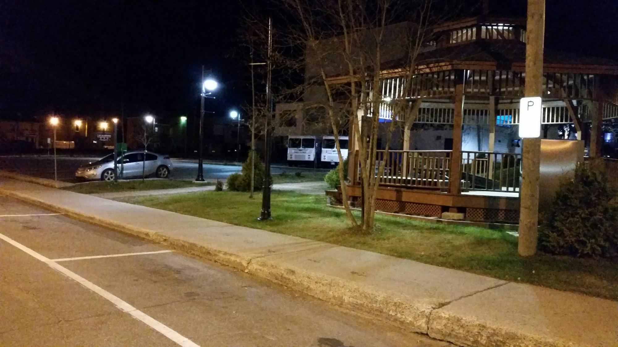 Parc des Générations | La Tuque, QC | EV Station