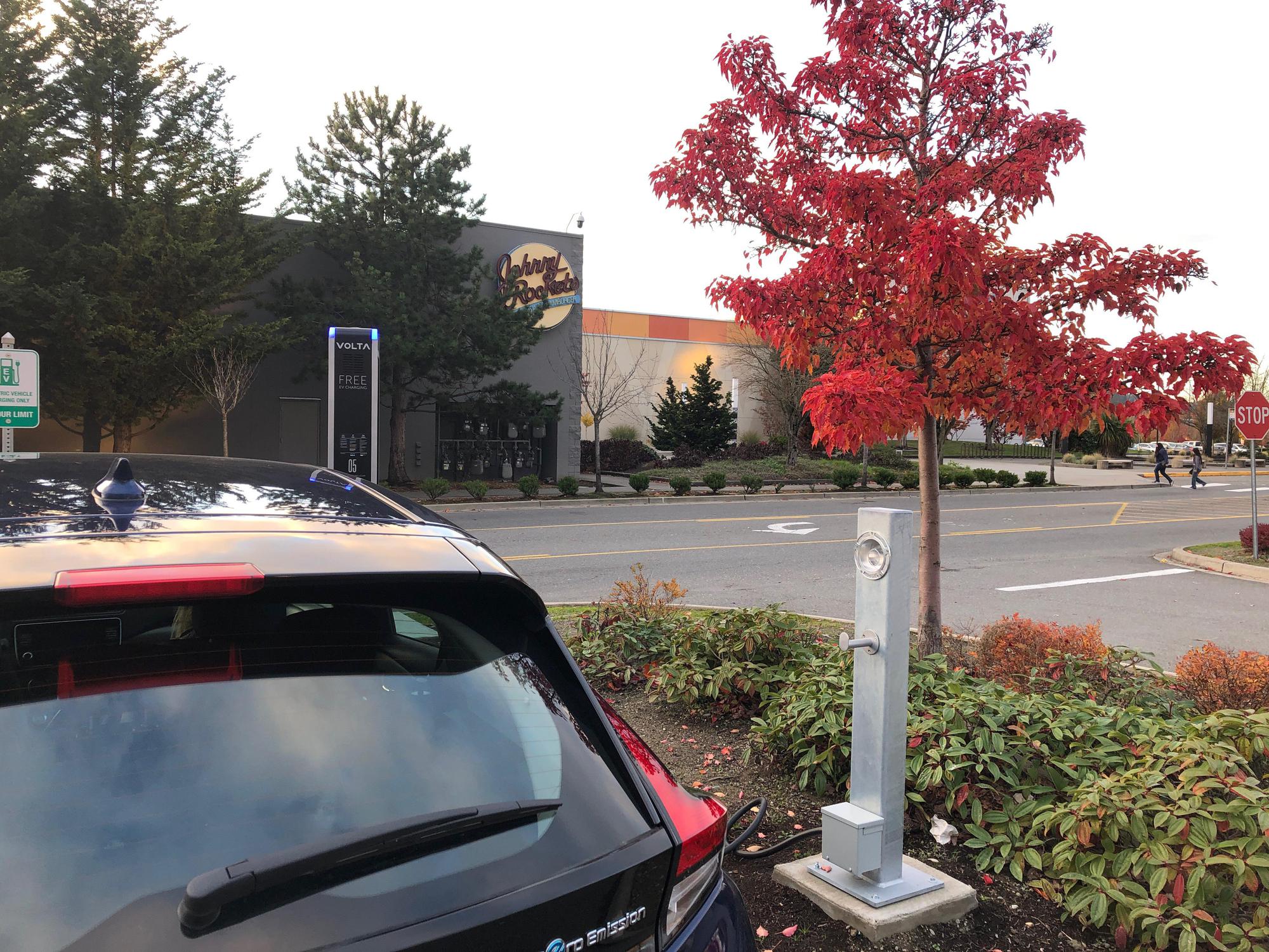 The Outlet Collection - Bed Bath & Beyond | Auburn, WA | EV Station