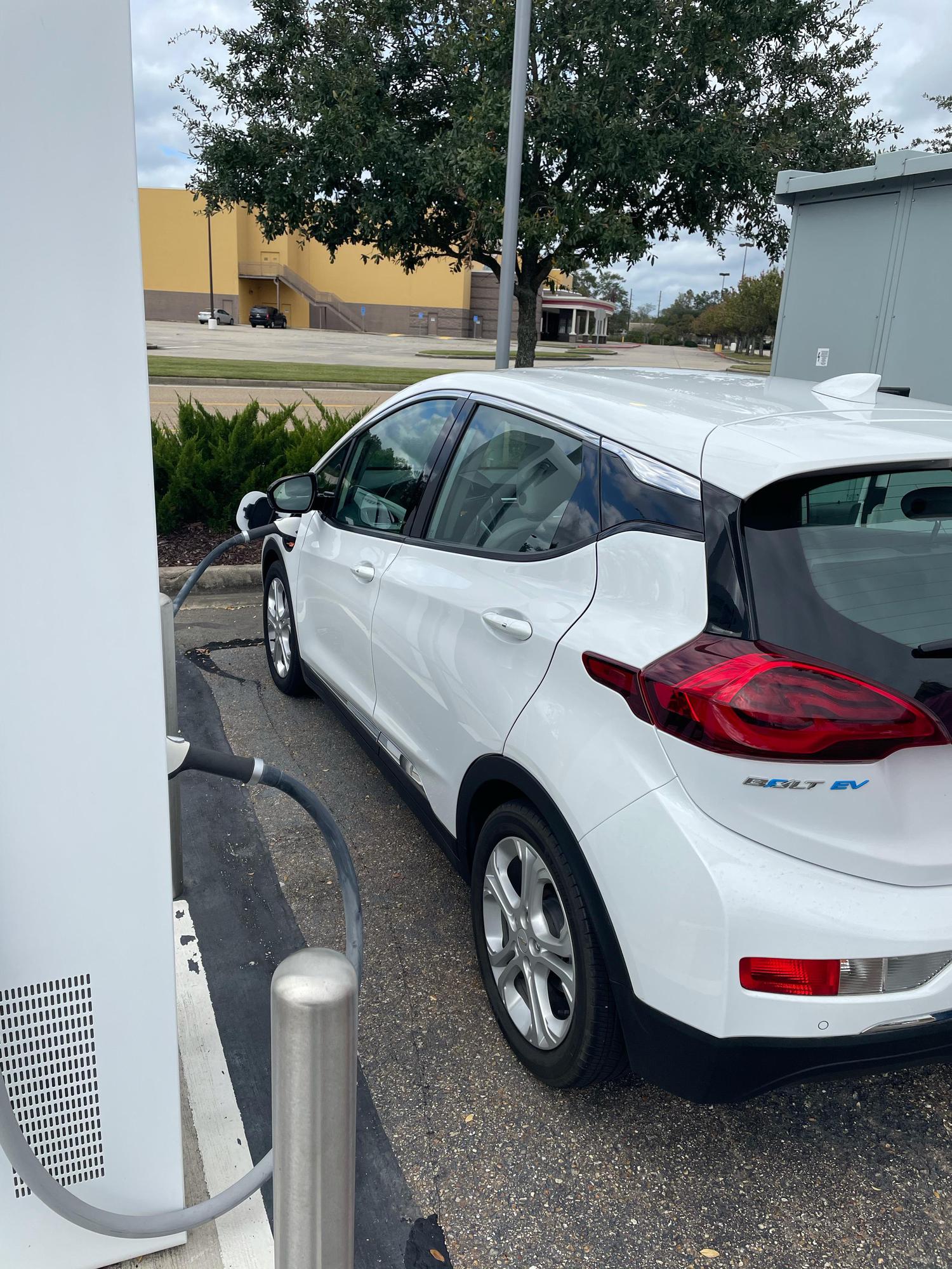 Hammond Square - Target | Hammond, LA | EV Station