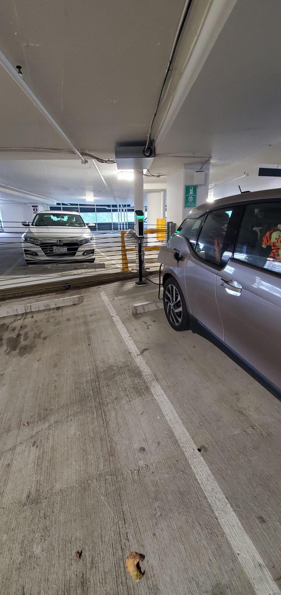 Slalom Hawk Tower | Seattle, WA | EV Station