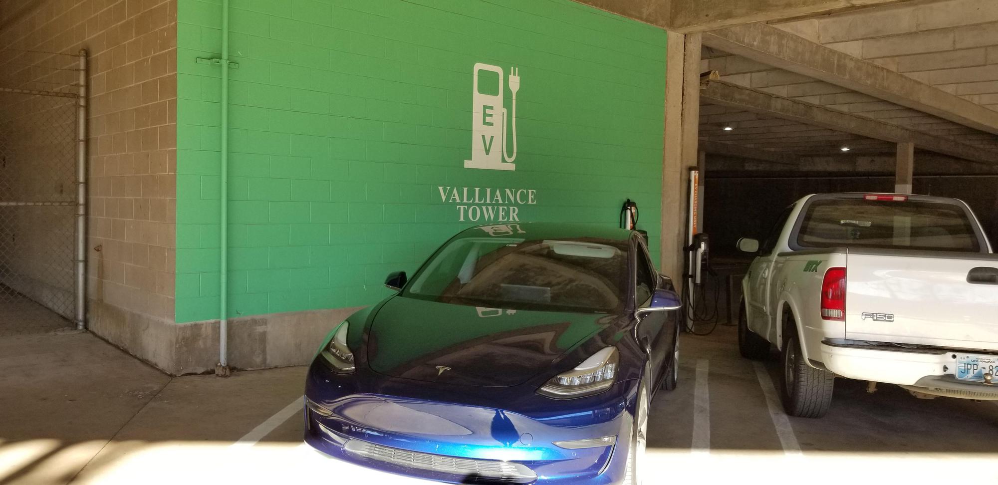 Valliance Bank Tower | Oklahoma City, OK | EV Station