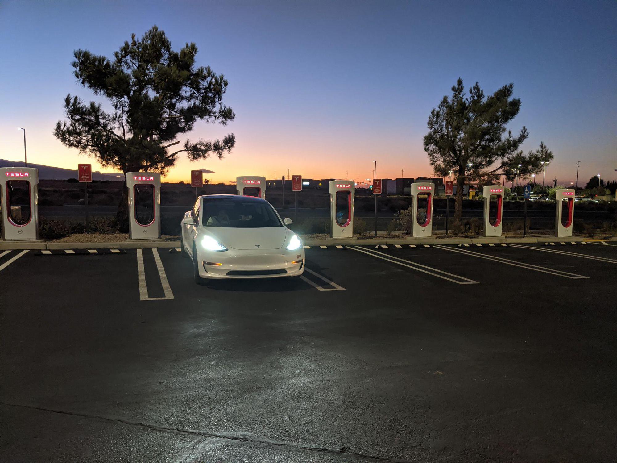 Target Hesperia, CA (1) | Hesperia, CA | EV Station