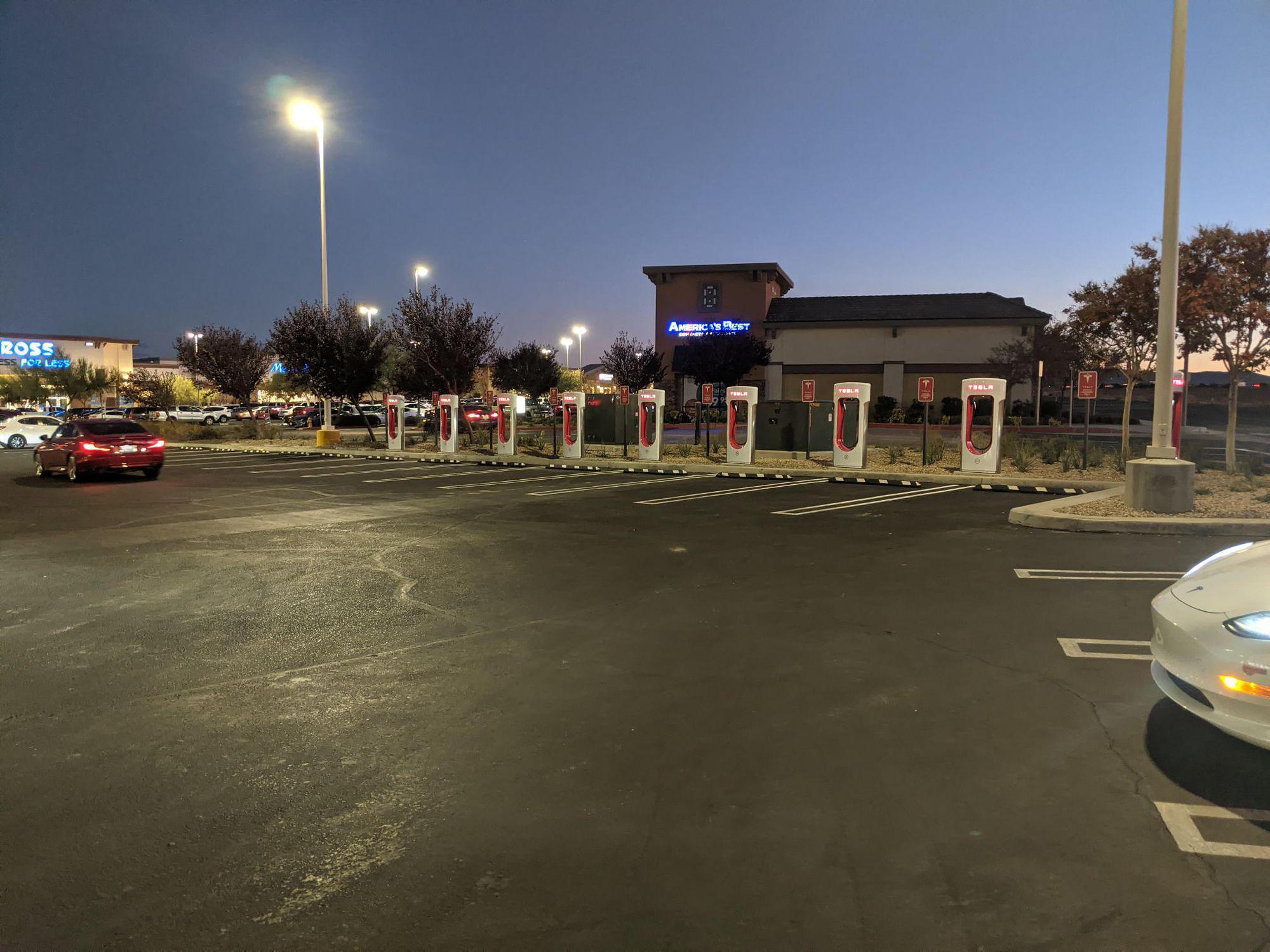 Target Hesperia, CA (1) | Hesperia, CA | EV Station