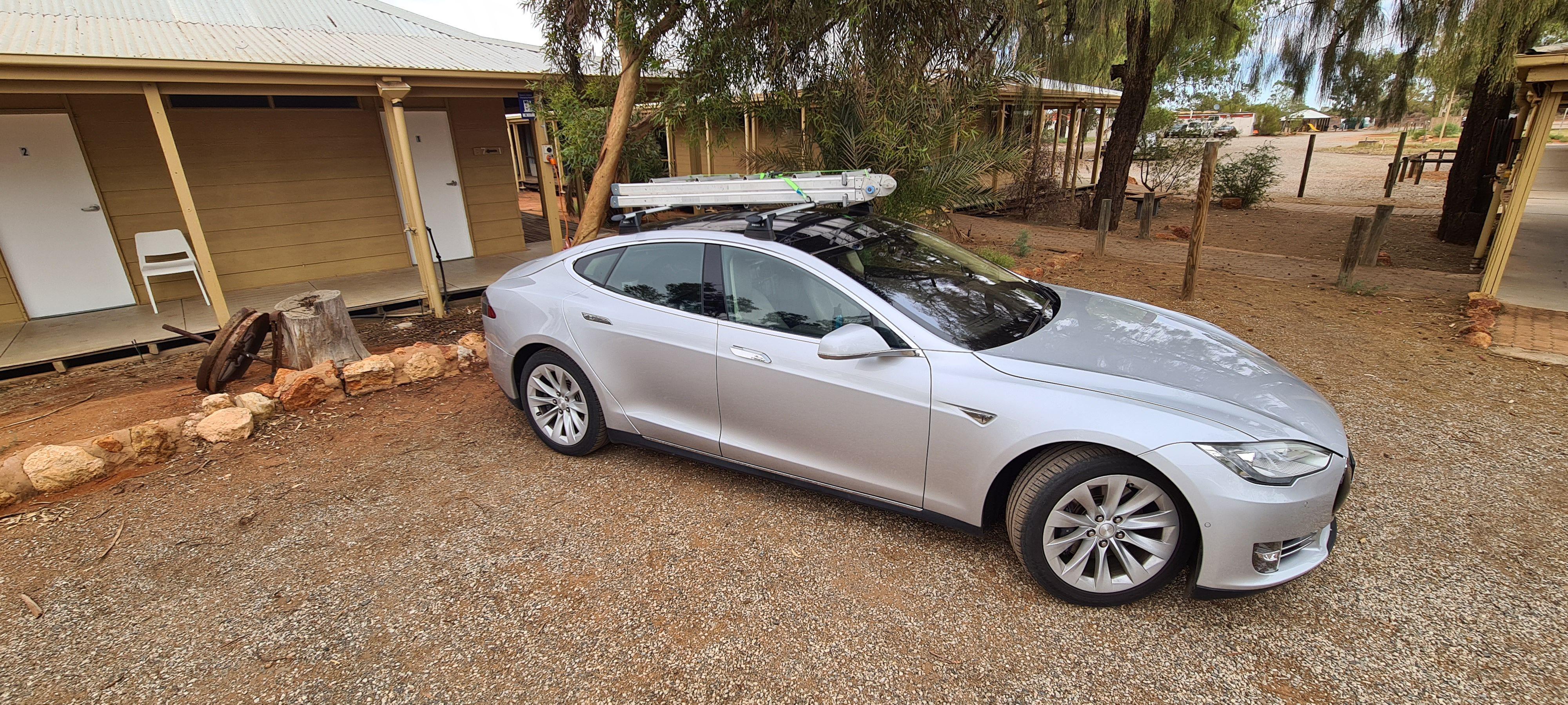 Erldunda Roadhouse (2) | Ghan, NT | EV Station